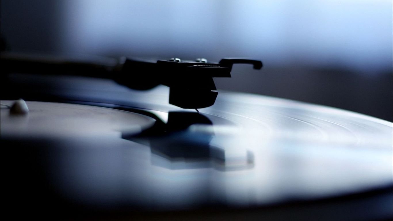 Die Vinyl-Schallplatte wird 75 – und ist lebendiger denn je