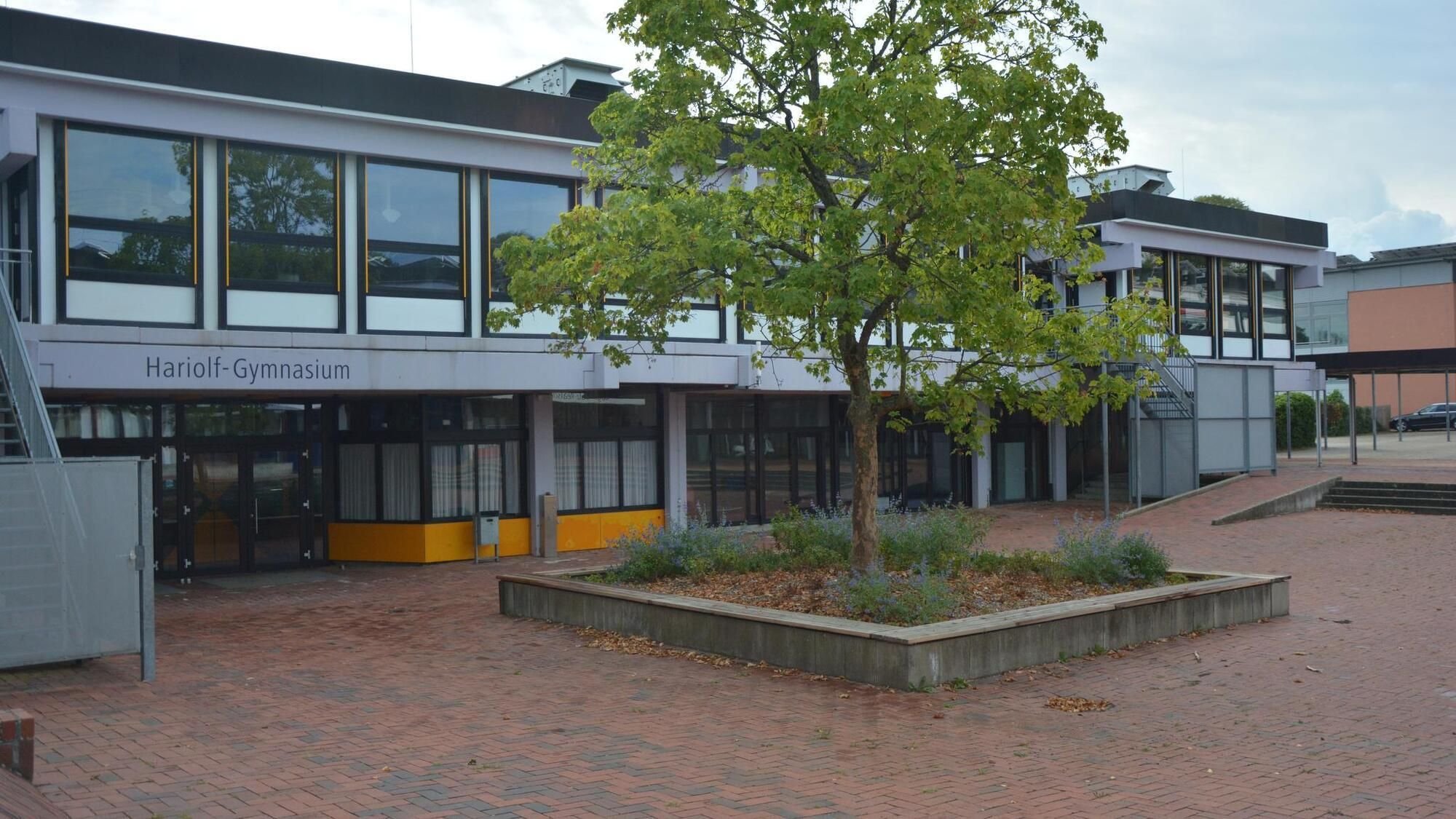 Das Hariolf-Gymnasium in Ellwangen wird 50 – Das ist zum Jubiläumsjahr ...