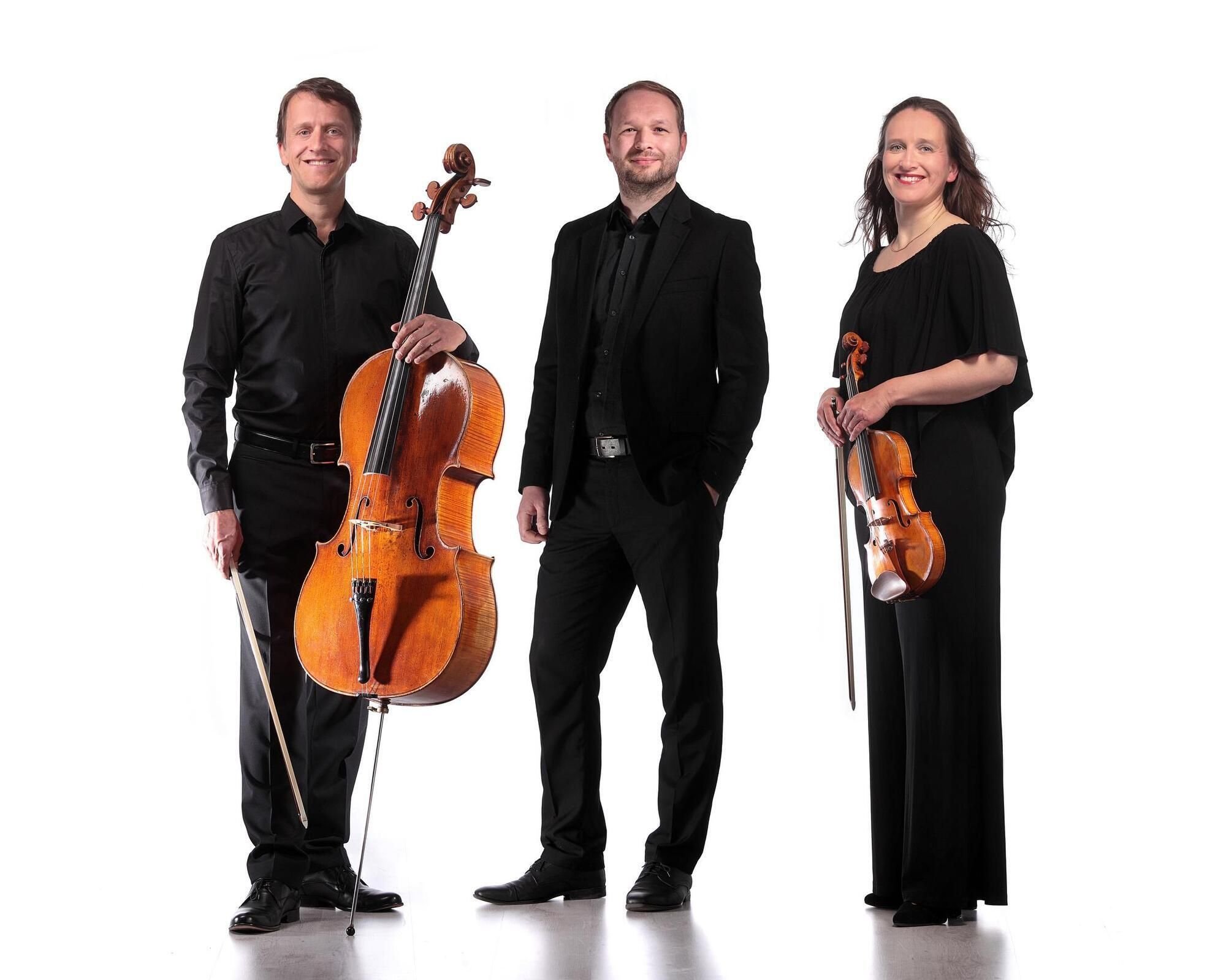 Renommiertes Trio bei Benefizkonzert in Zwiefalten