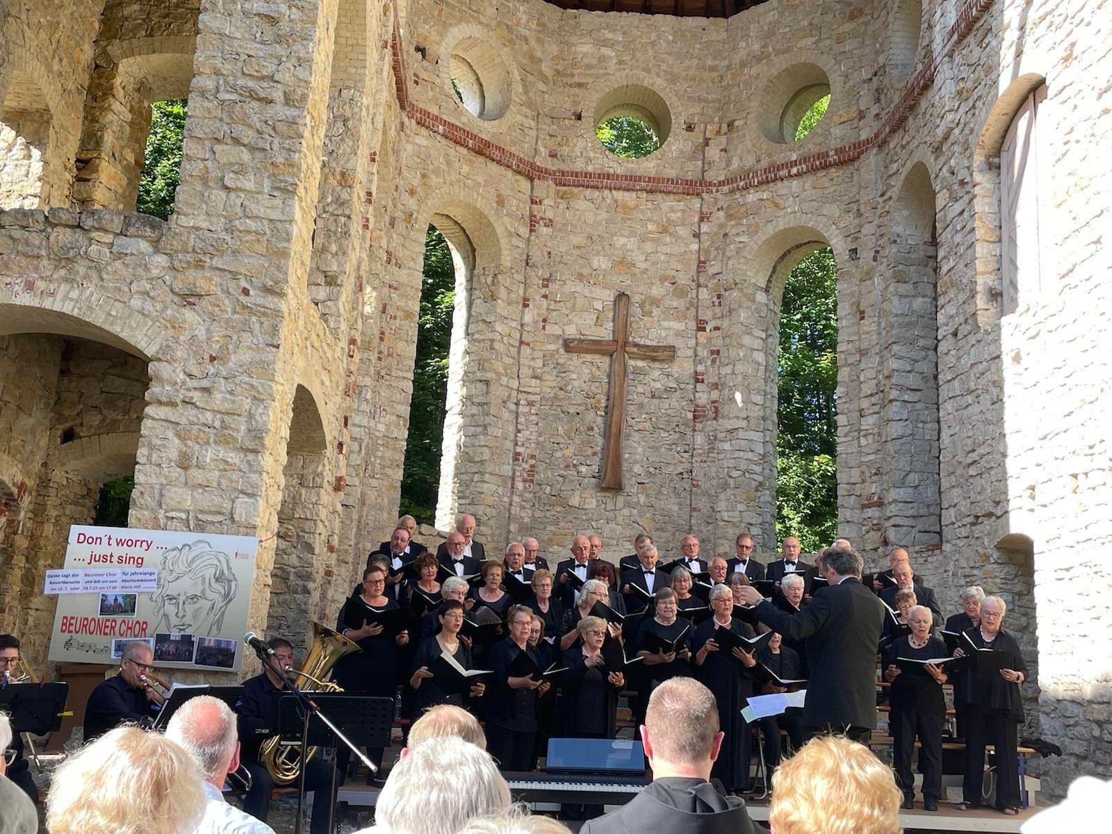 Abschiedskonzert des Beuroner Chors mitten im Wald