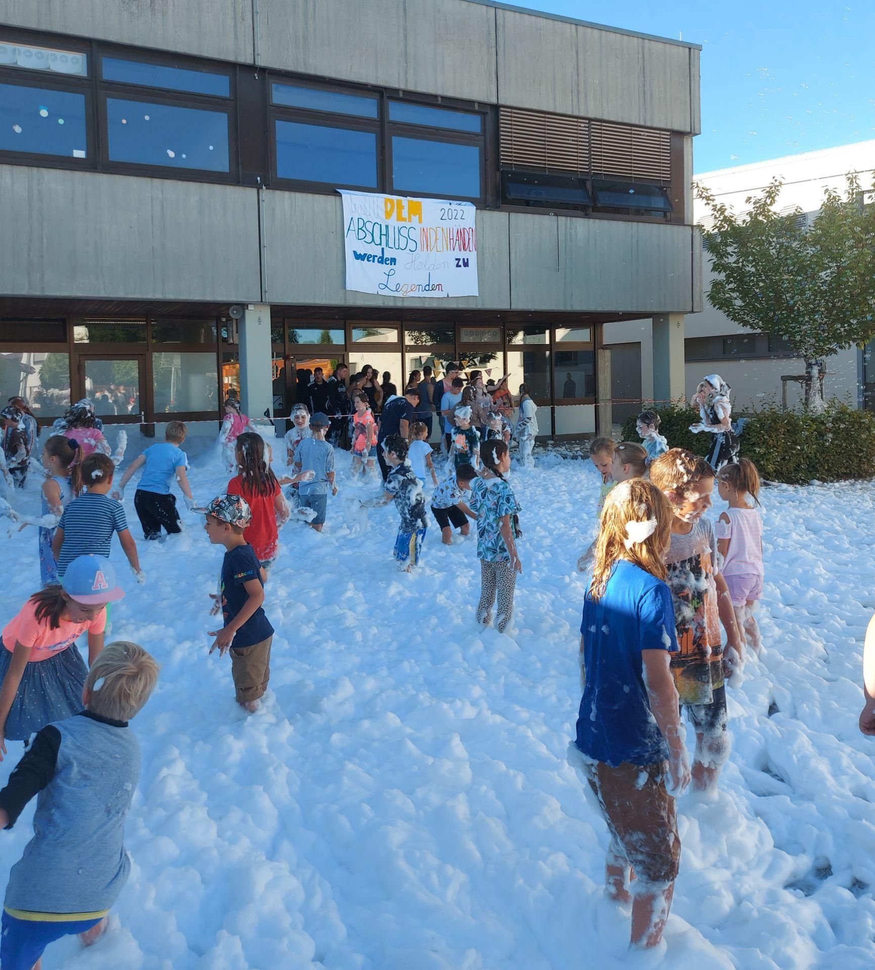 Schaumparty als Abschlussstreich