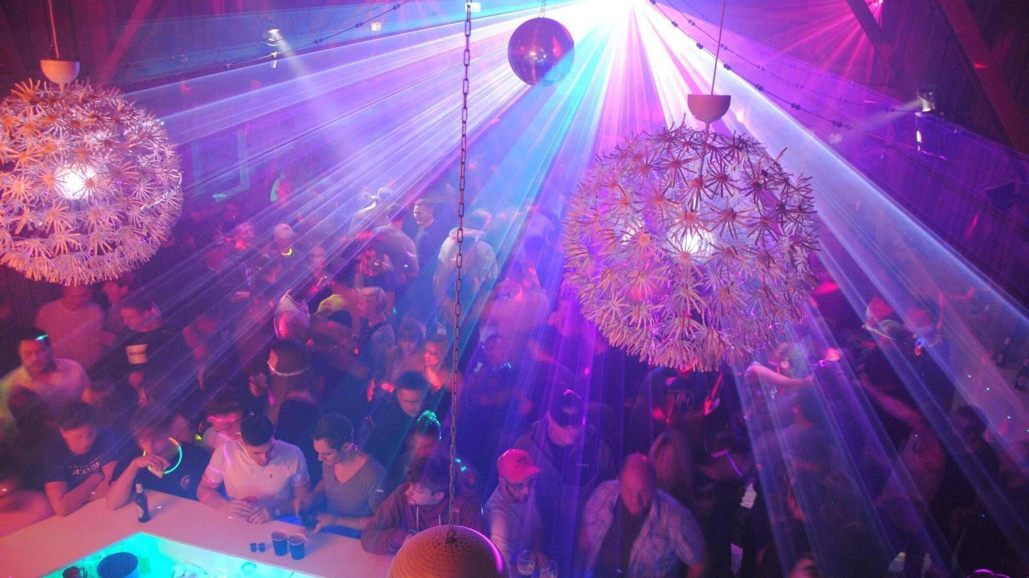 Die „Eden-Partys“ in Leutkircher Hotel starten wieder