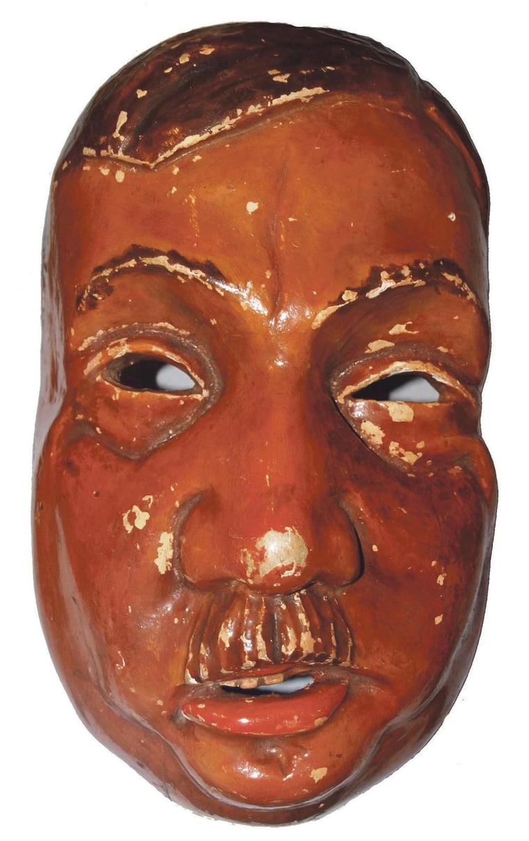 Auch Hitler-Maske und „Hakenkreuz über dem Po“ gehören zur ...