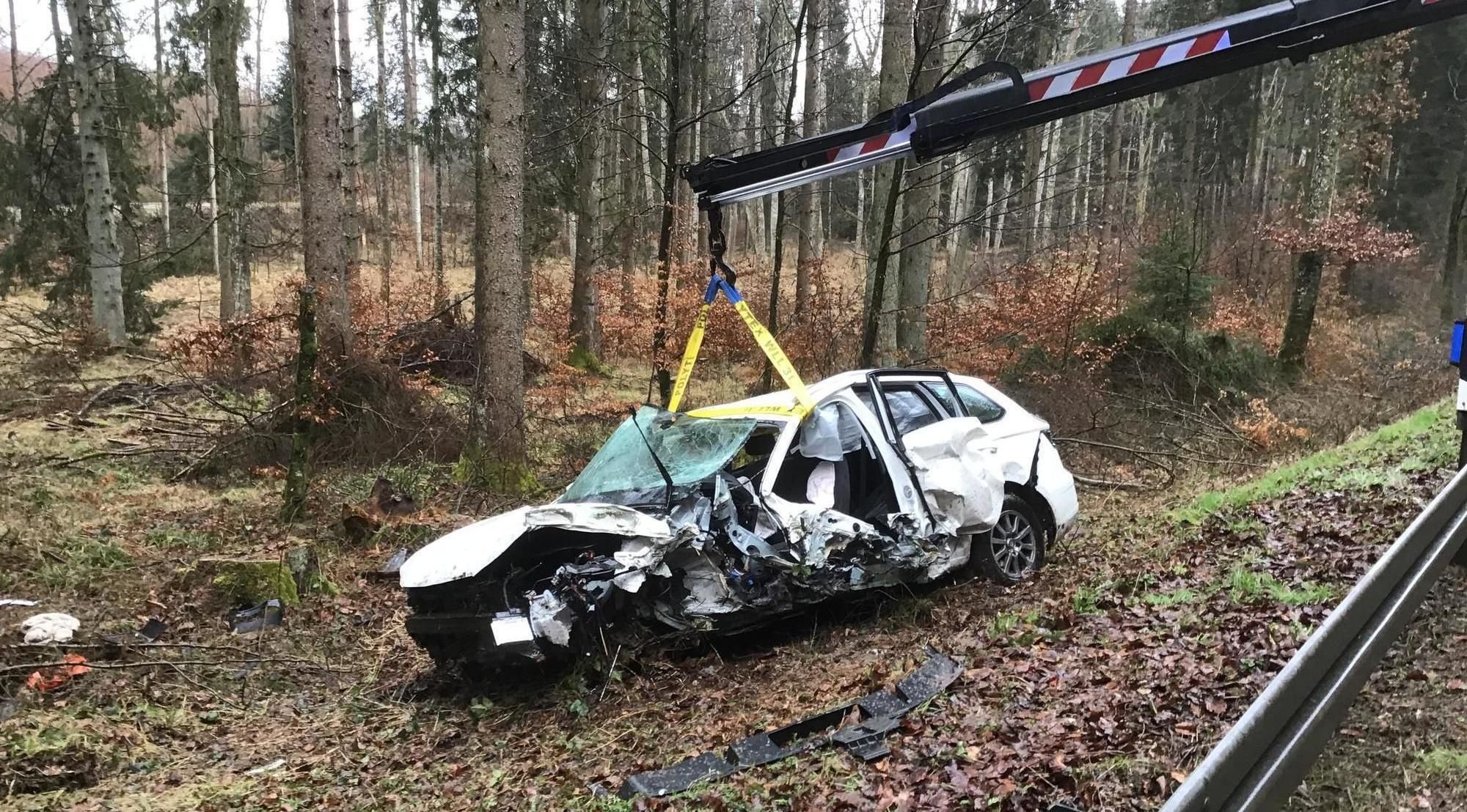 Polizei sucht Zeugen nach schwerem Unfall