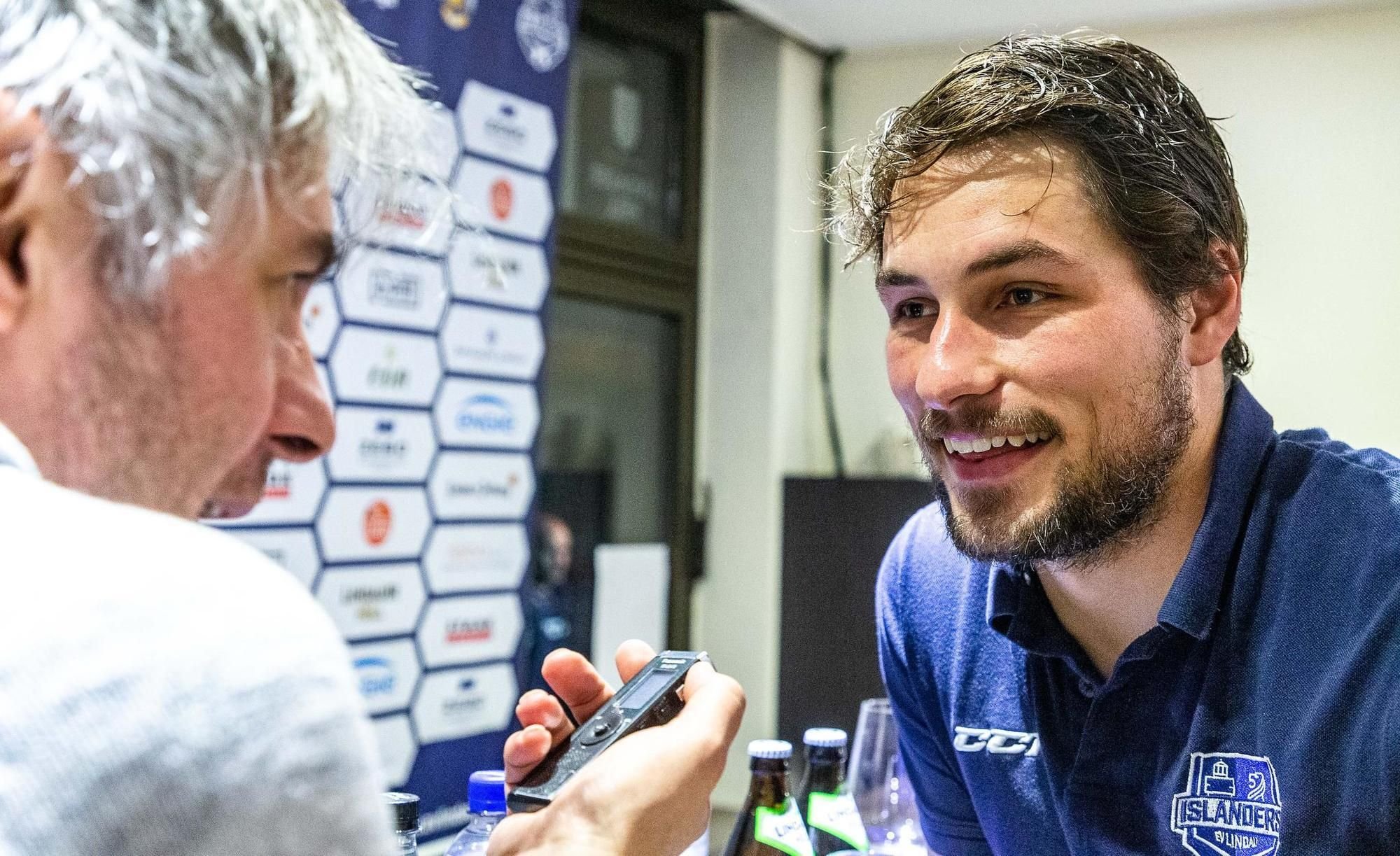 Tobias Fuchs So Weit Kamen Wir Noch Nie tobias-fuchs-so-weit-kamen-wir-noch-nie