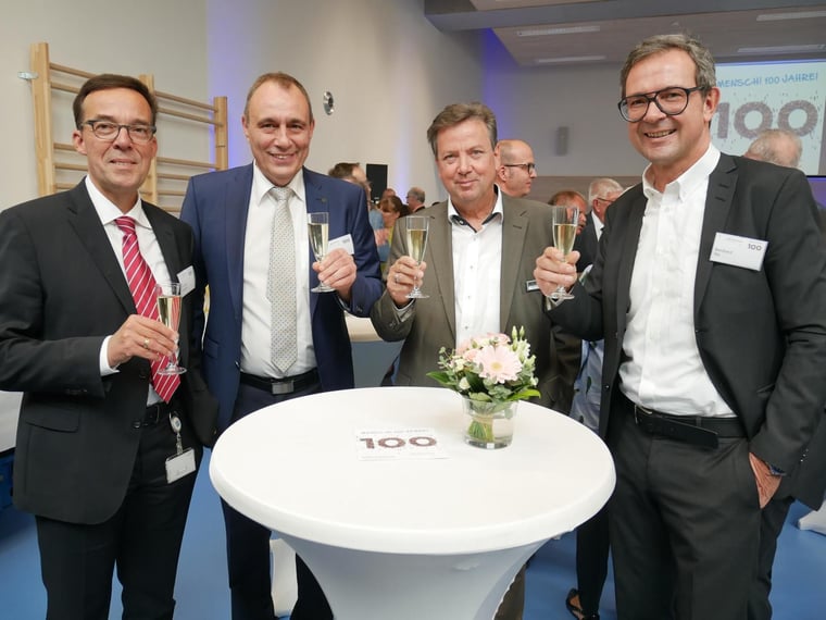 Der Mensch steht im Mittelpunkt