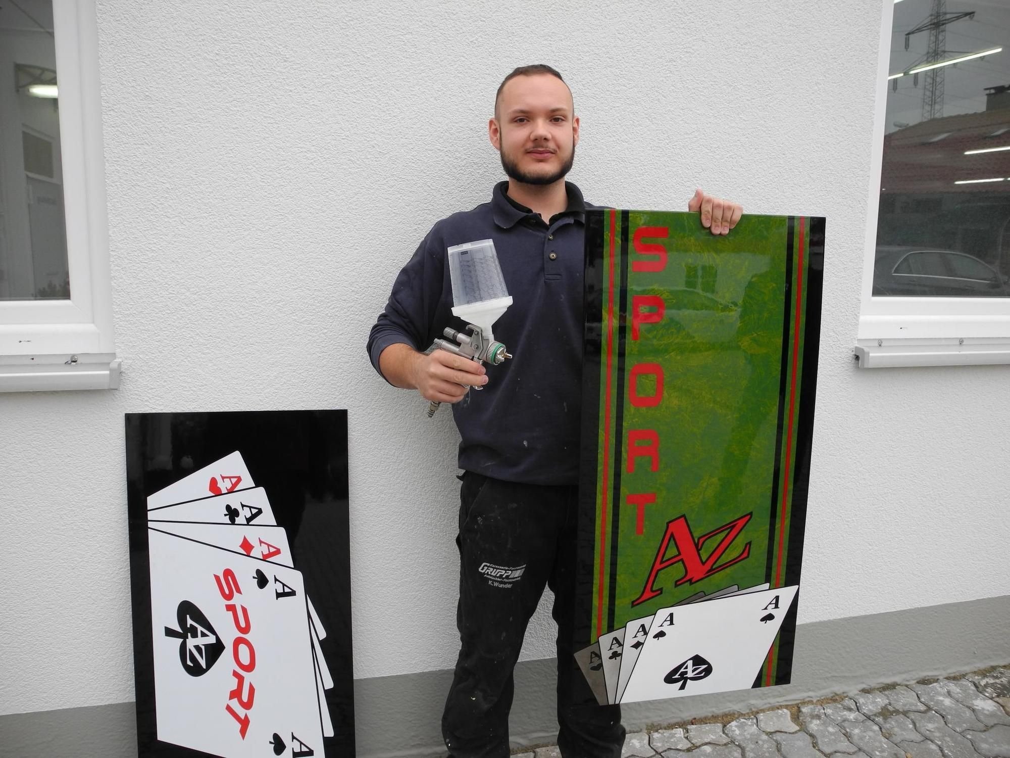 Kevin Wunder holt zweiten Platz im Landeswettbewerb der Fahrzeuglackierer