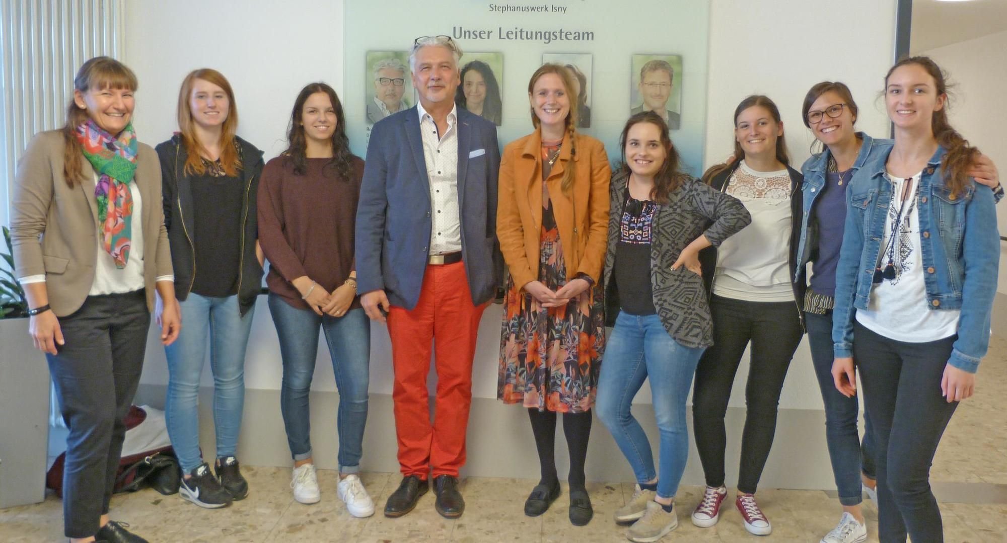 Mitarbeiter der Firma Invacare besuchen das Stephanuswerk Isny