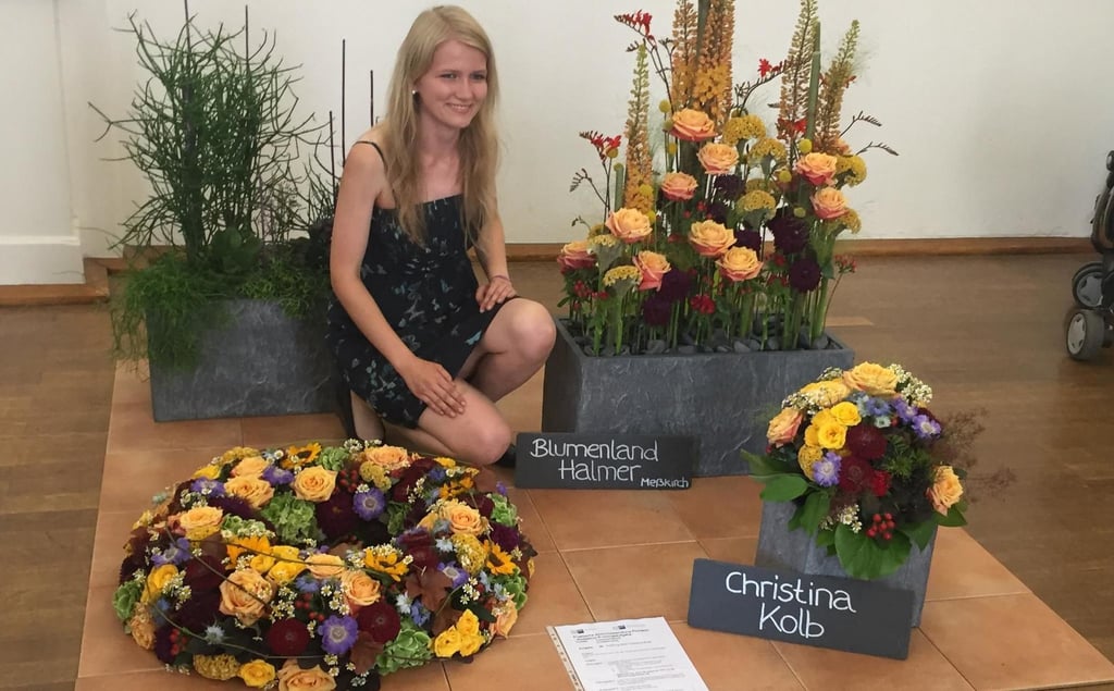 Christina Kolb legt Gesellenprüfung ab