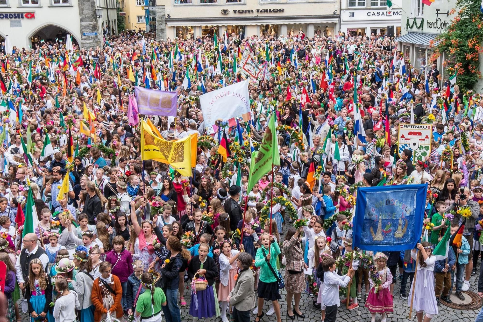 Mehr als 1600 feiern das Kinderfest