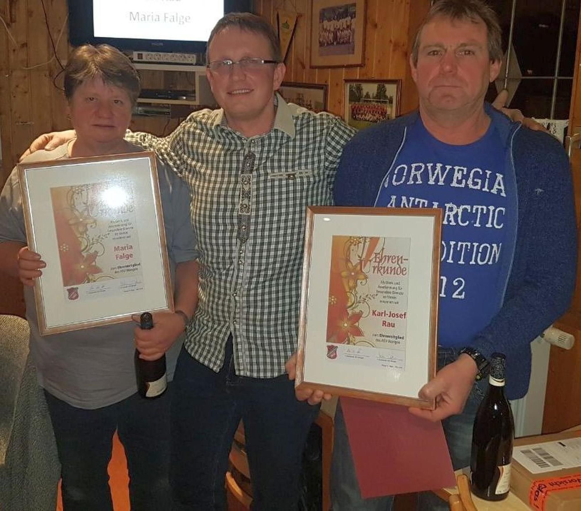 ASV ehrt Maria Falge und Karl-Josef Rau