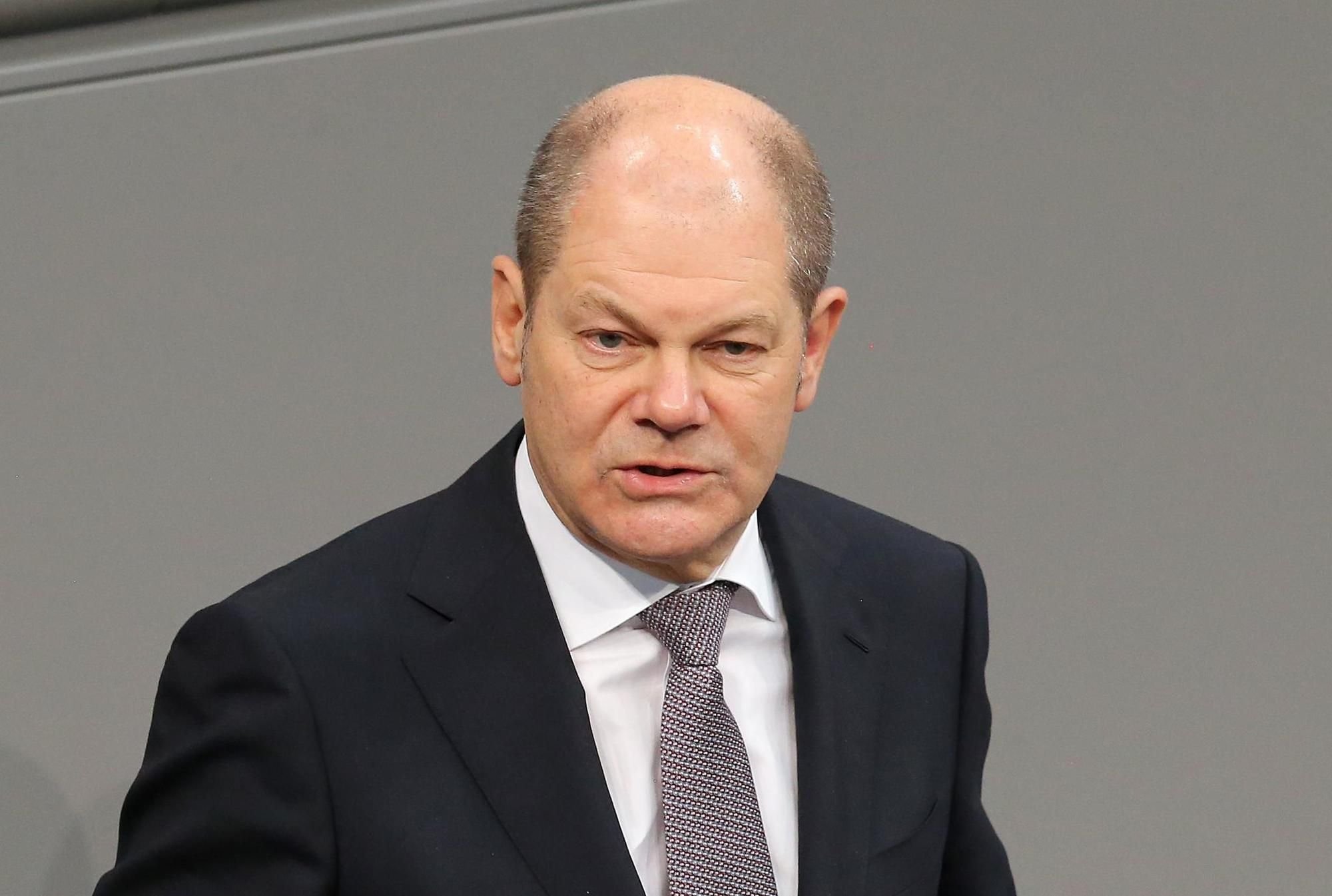 Der Finanzminister startet mit vollen Taschen