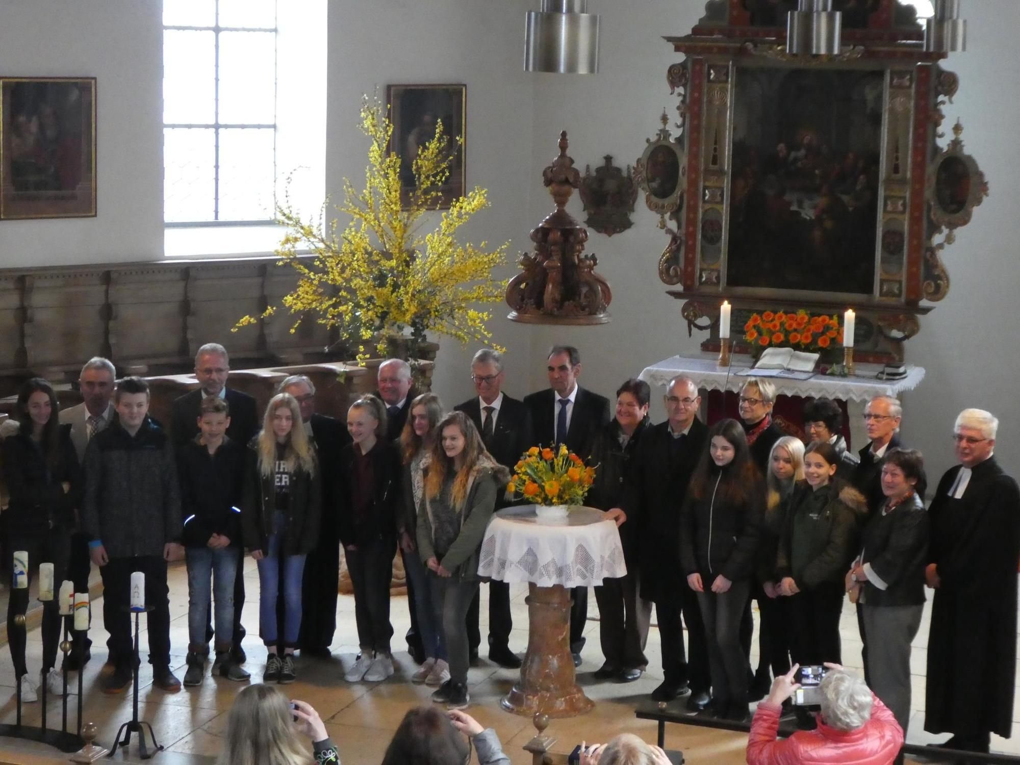 Zehn Wainer feiern Goldene Konfirmation