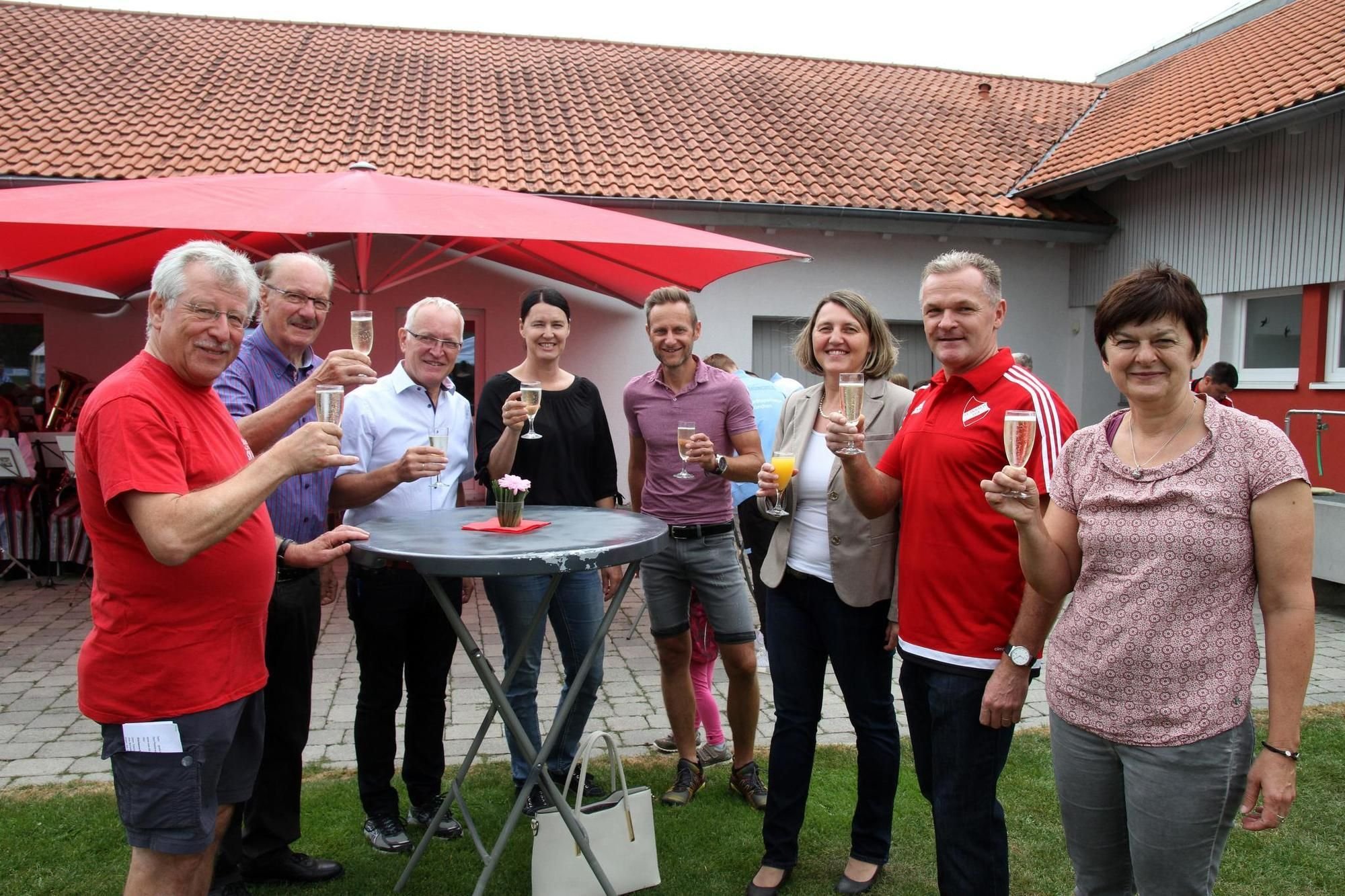 Der ganze Ort feiert 90 Jahre SV Arnach