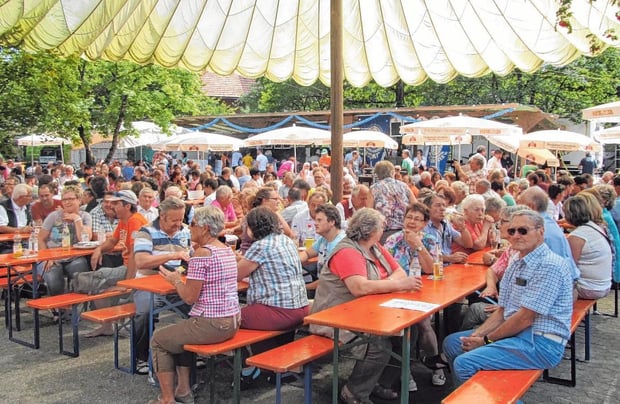 Musikkapelle Maria-Thann feiert Sommerfest mit „Platzhirsche“