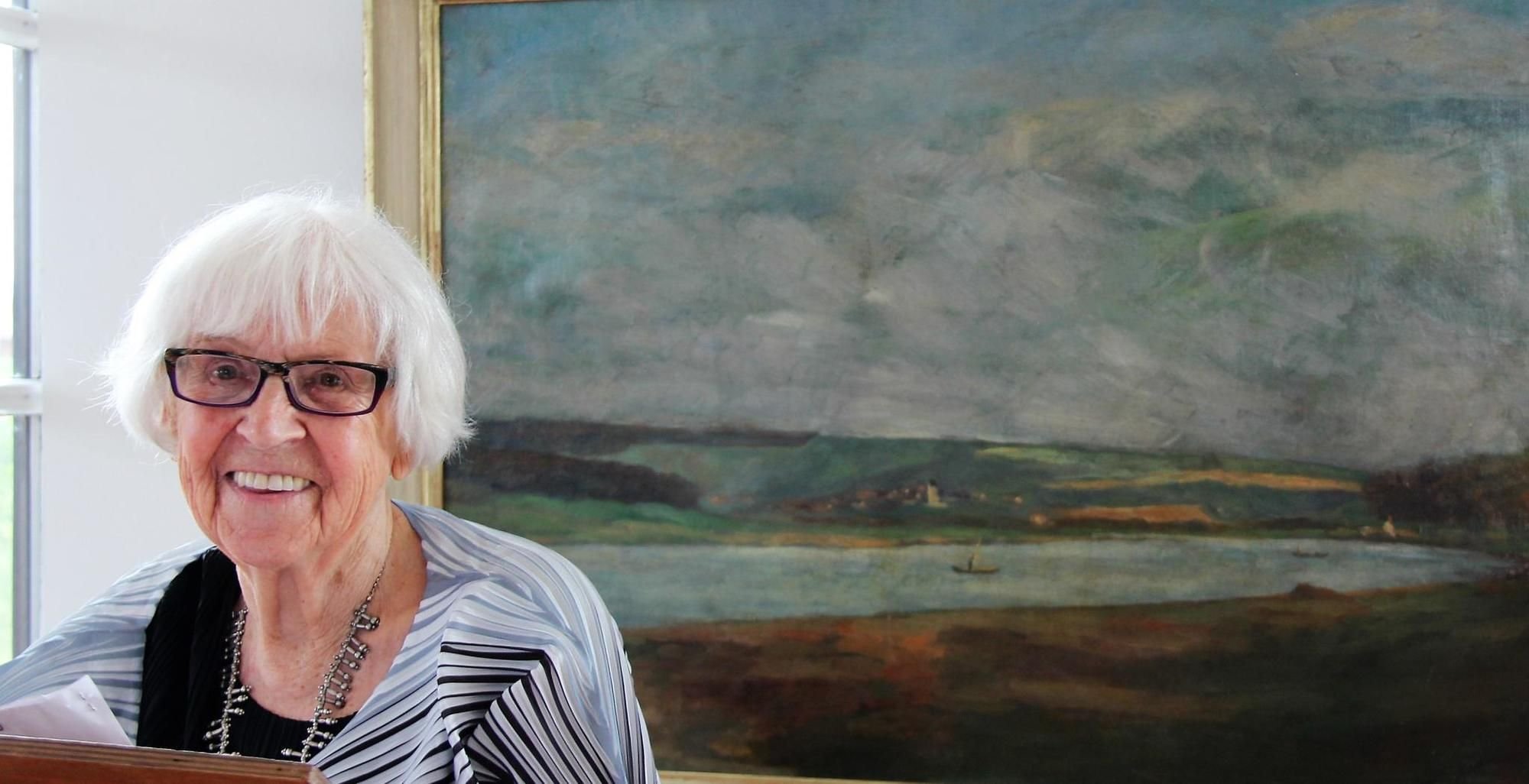 Doris Nöth führt selbst durch Ausstellung