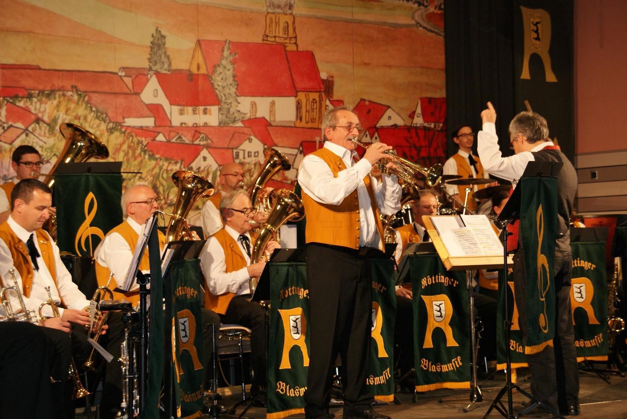 Röttinger Blasmusik trifft Nerv des Publikums