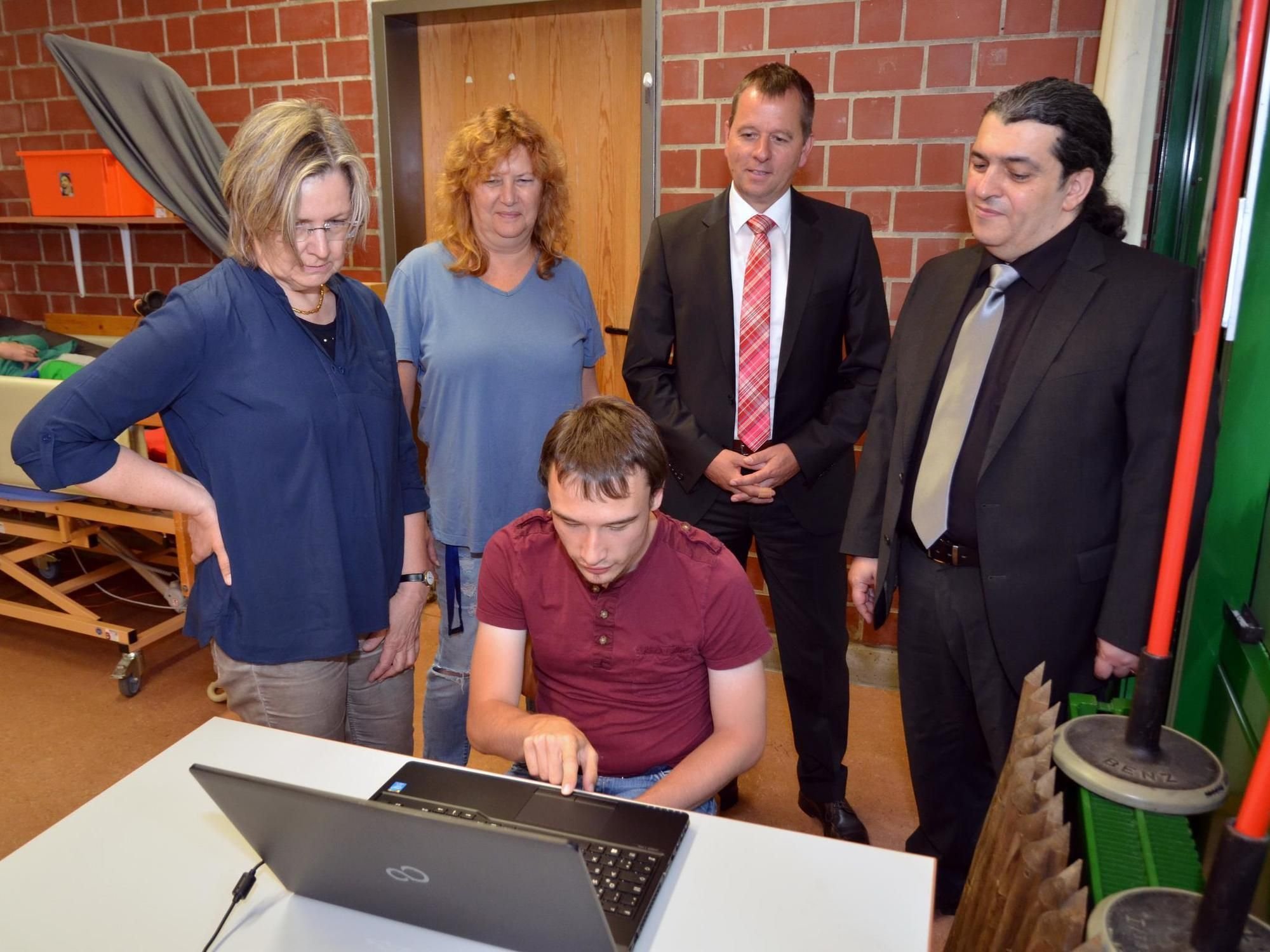 Laptop ermöglicht Lernen