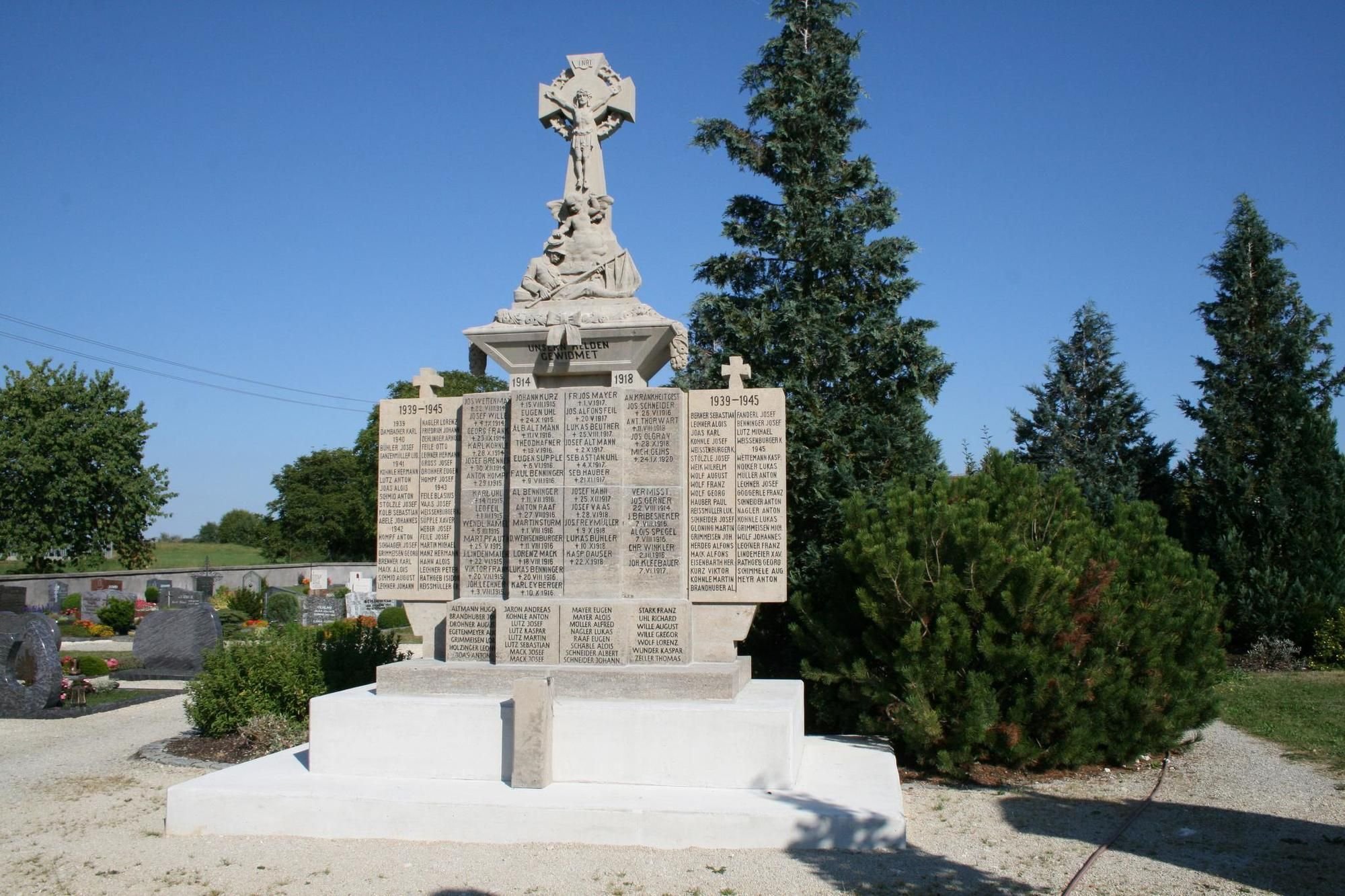 Der Friedhof von Tannhausen hat sein Kriegerdenkmal zurück