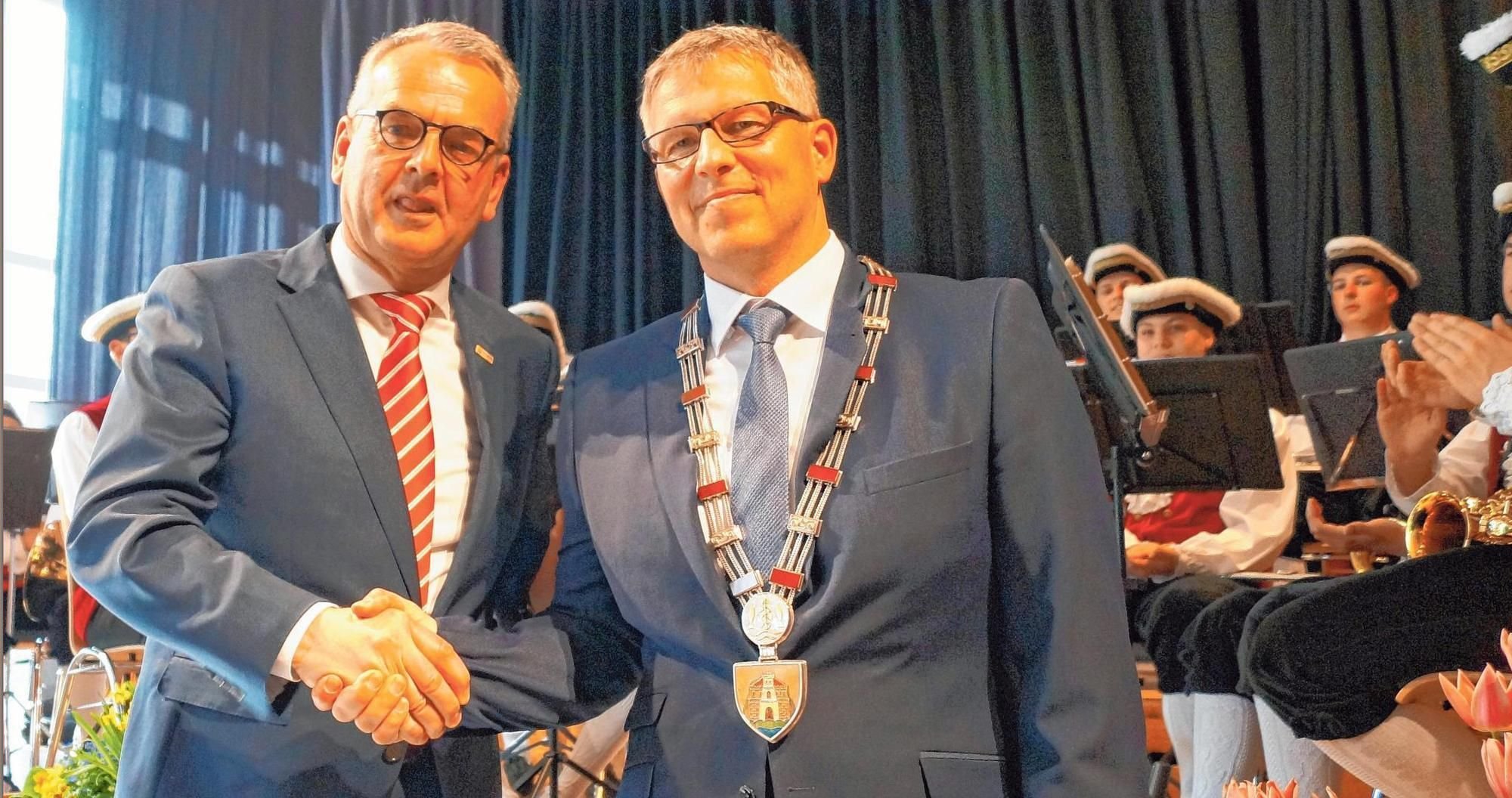 450 Gäste begrüßen Meersburgs neuen Bürgermeister Robert Scherer
