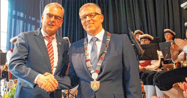 450 Gäste begrüßen Meersburgs neuen Bürgermeister Robert Scherer