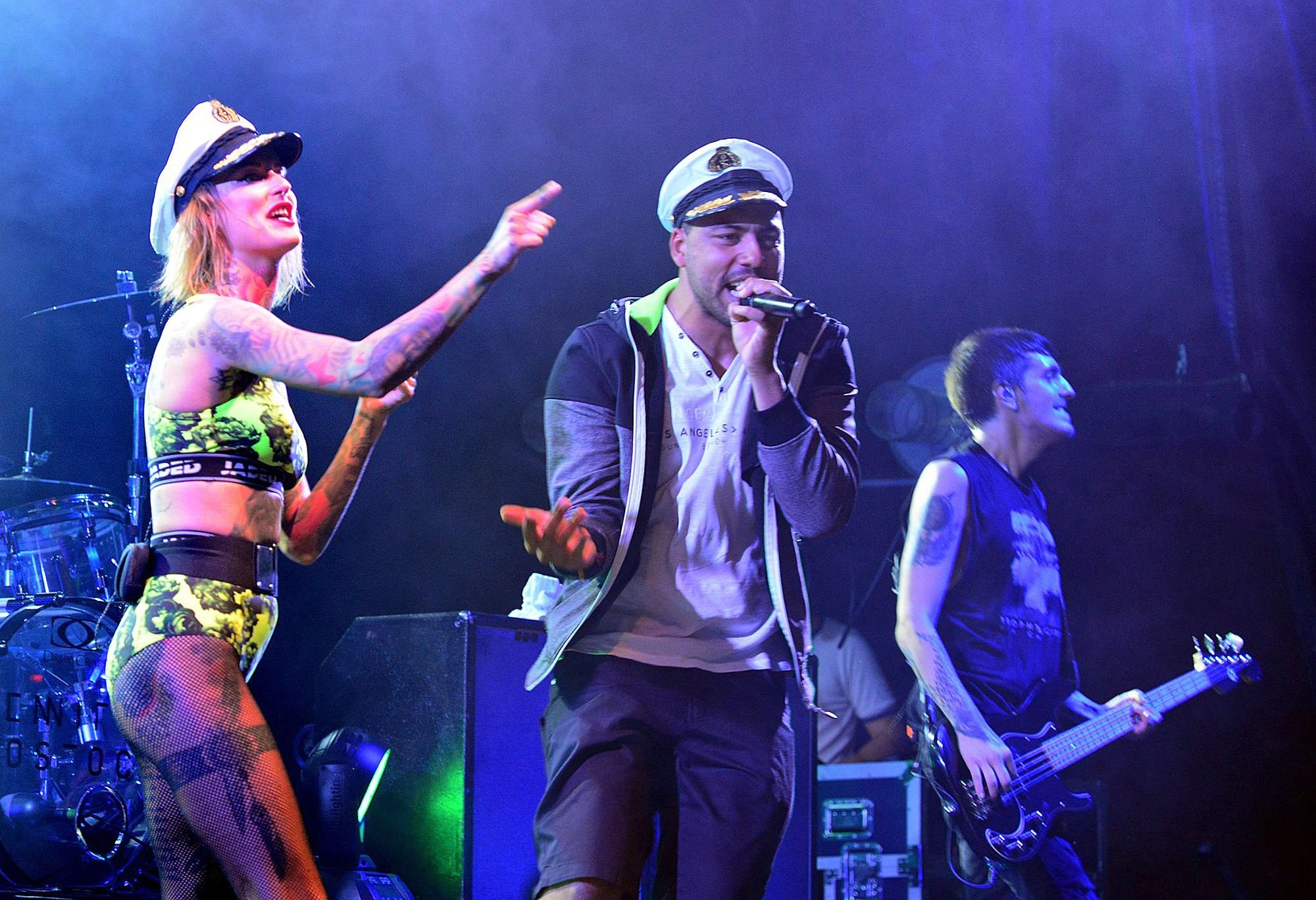 Michael Straub singt mit Jennifer Rostock