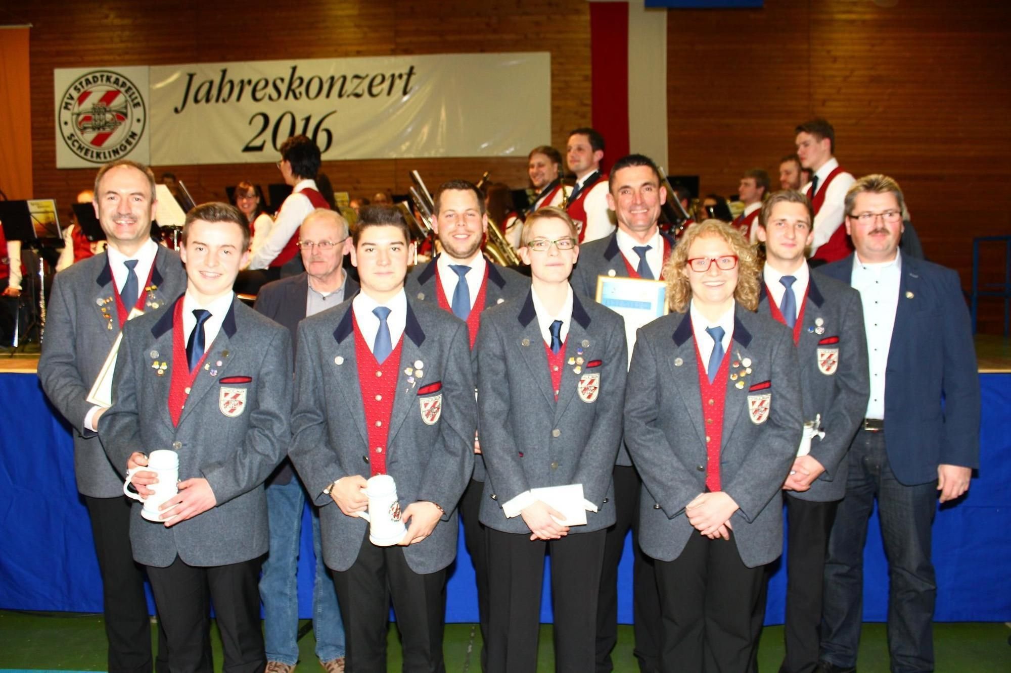 Stadtkapelle Schelklingen ehrt langjährige Mitglieder