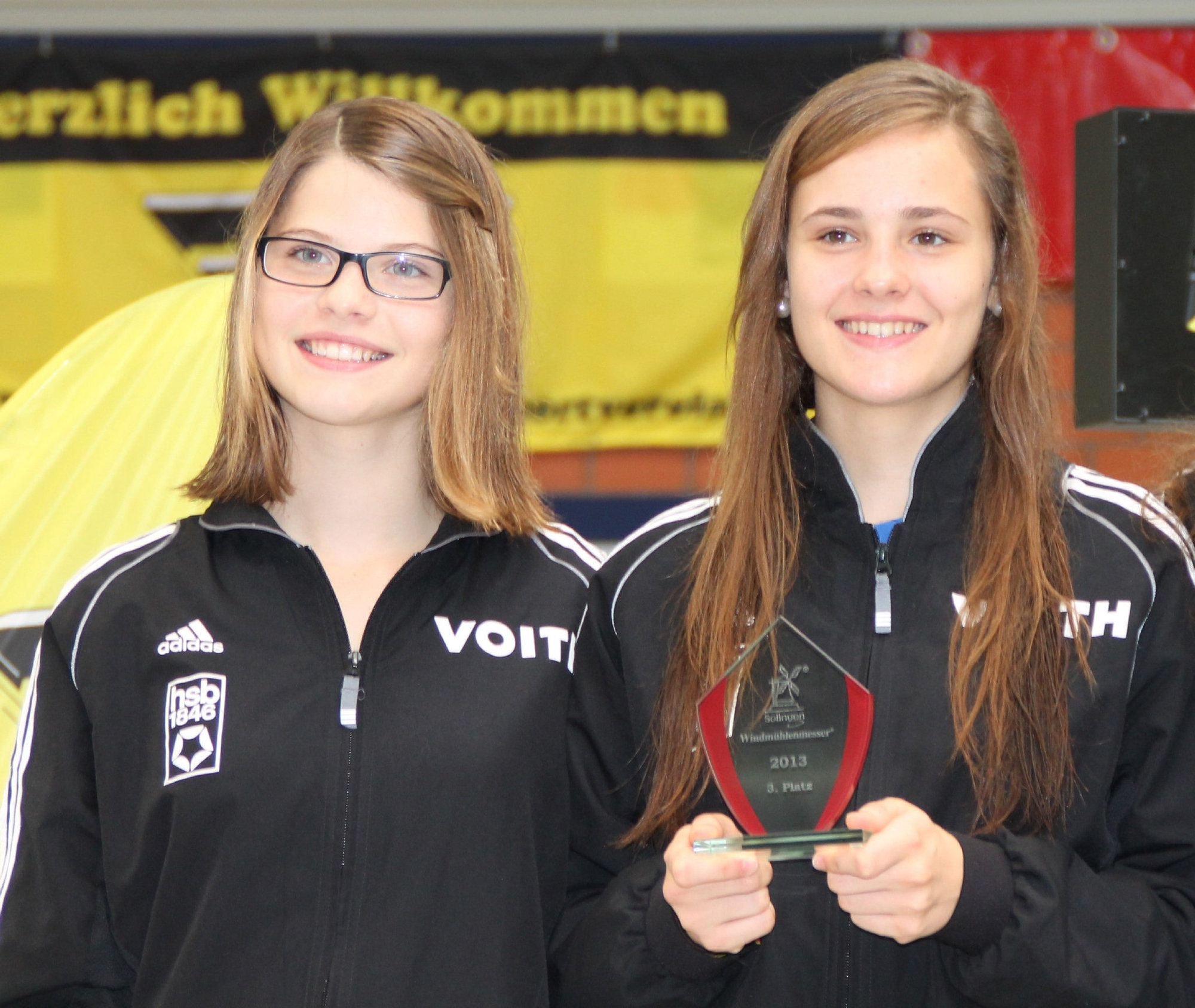 Nachwuchsfechterinnen Tisch und Riedmüller starten stark in die Saison