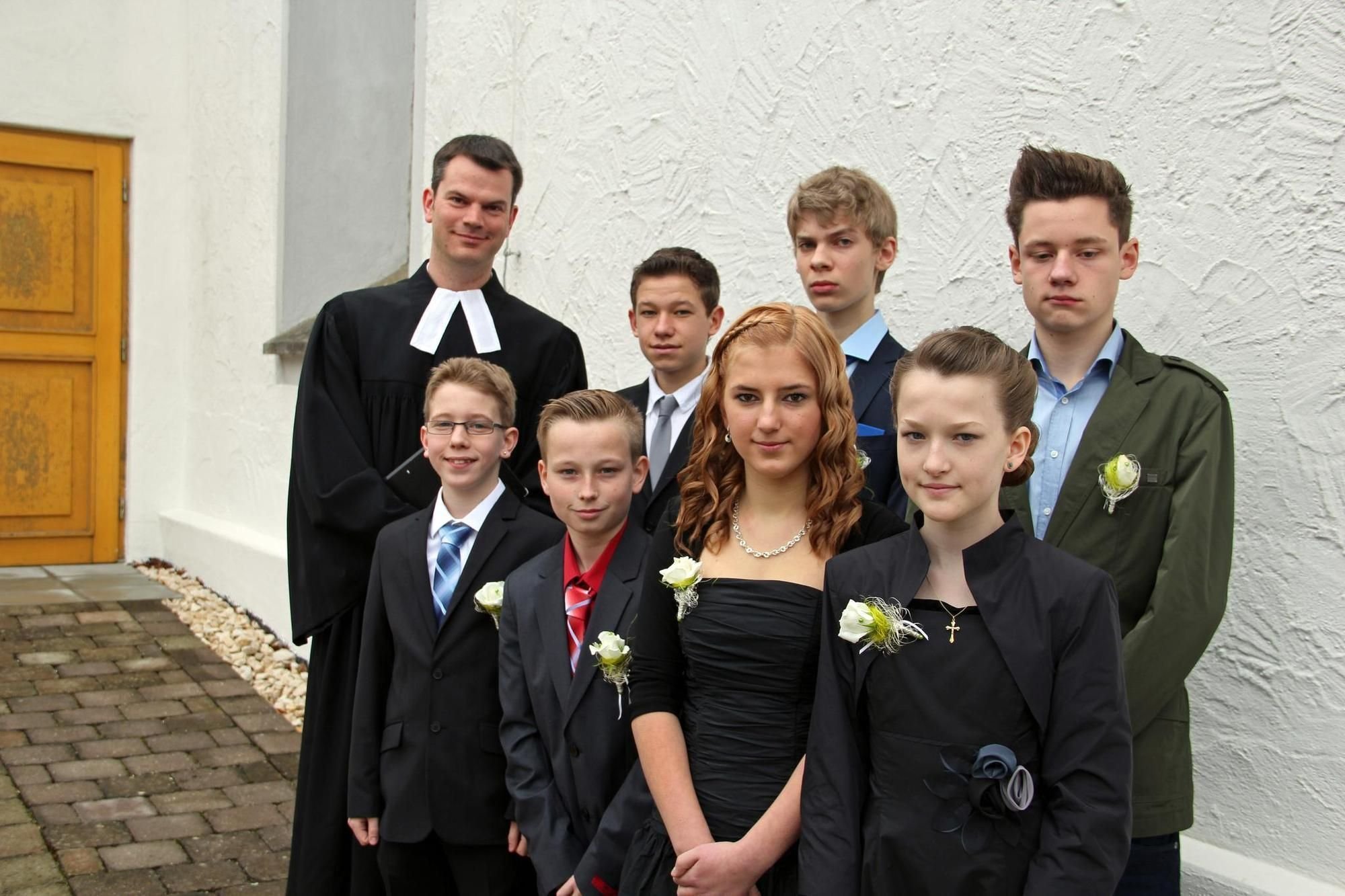 Sieben Jugendliche feiern in Suppingen ihre Konfirmation