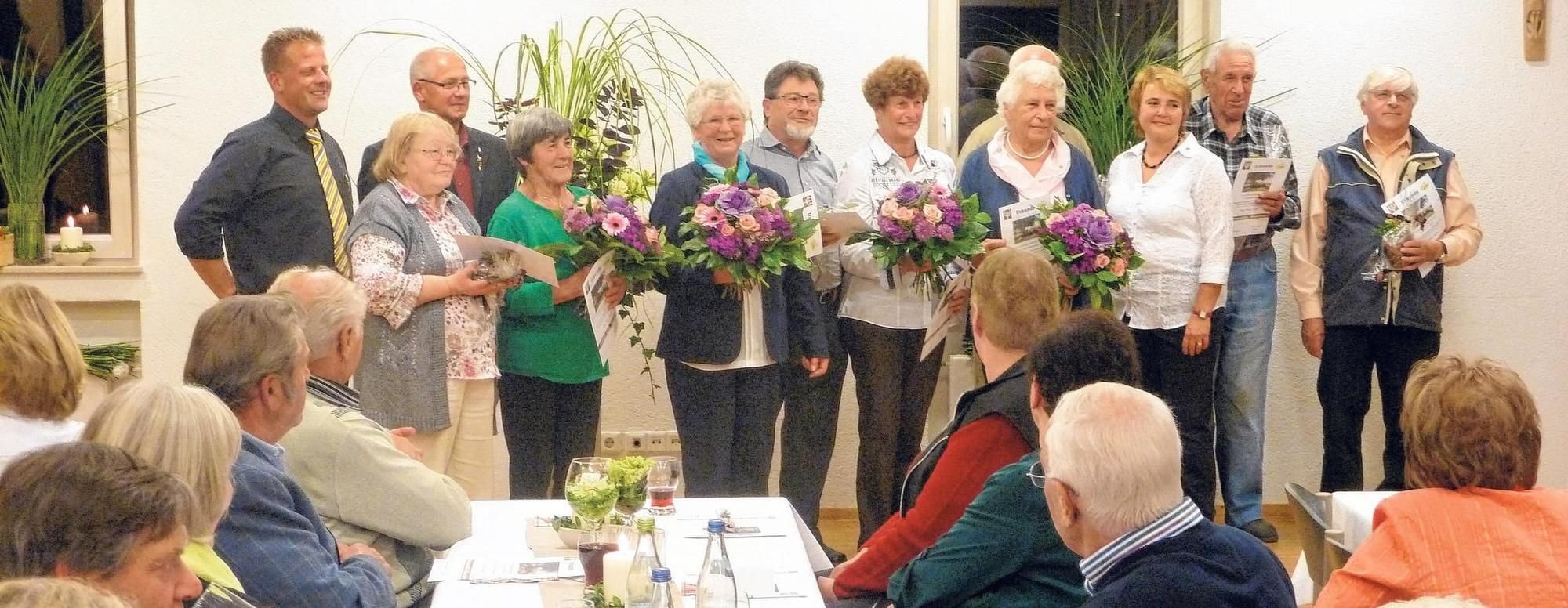 Edle Bäumchen zeichnen treue Mitglieder aus