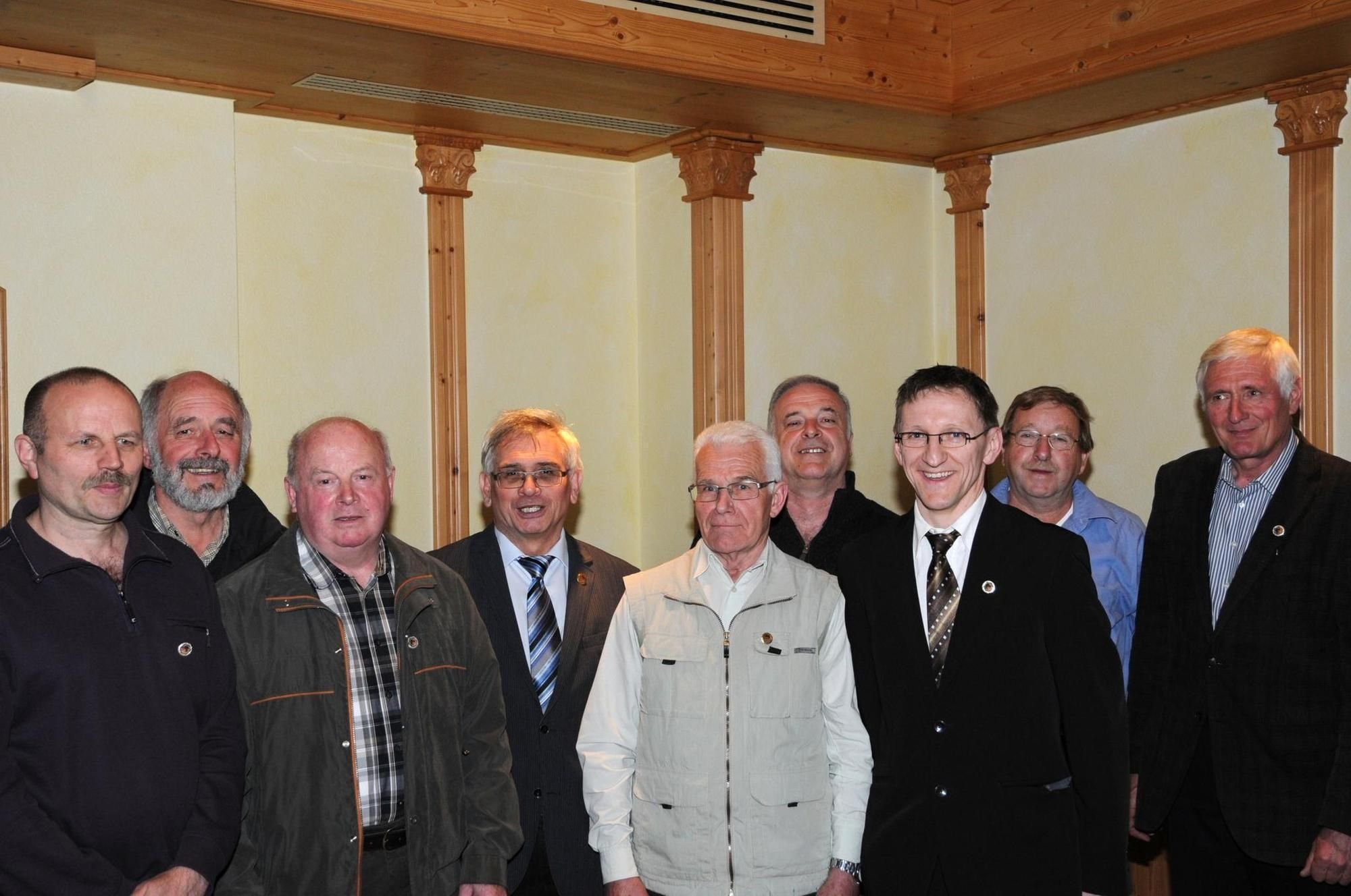 Imker machen Winkler zum Ehrenvorsitzenden