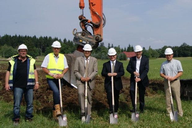 Bau der Gasleitung nach Bubsheim beginnt mit Spatenstich