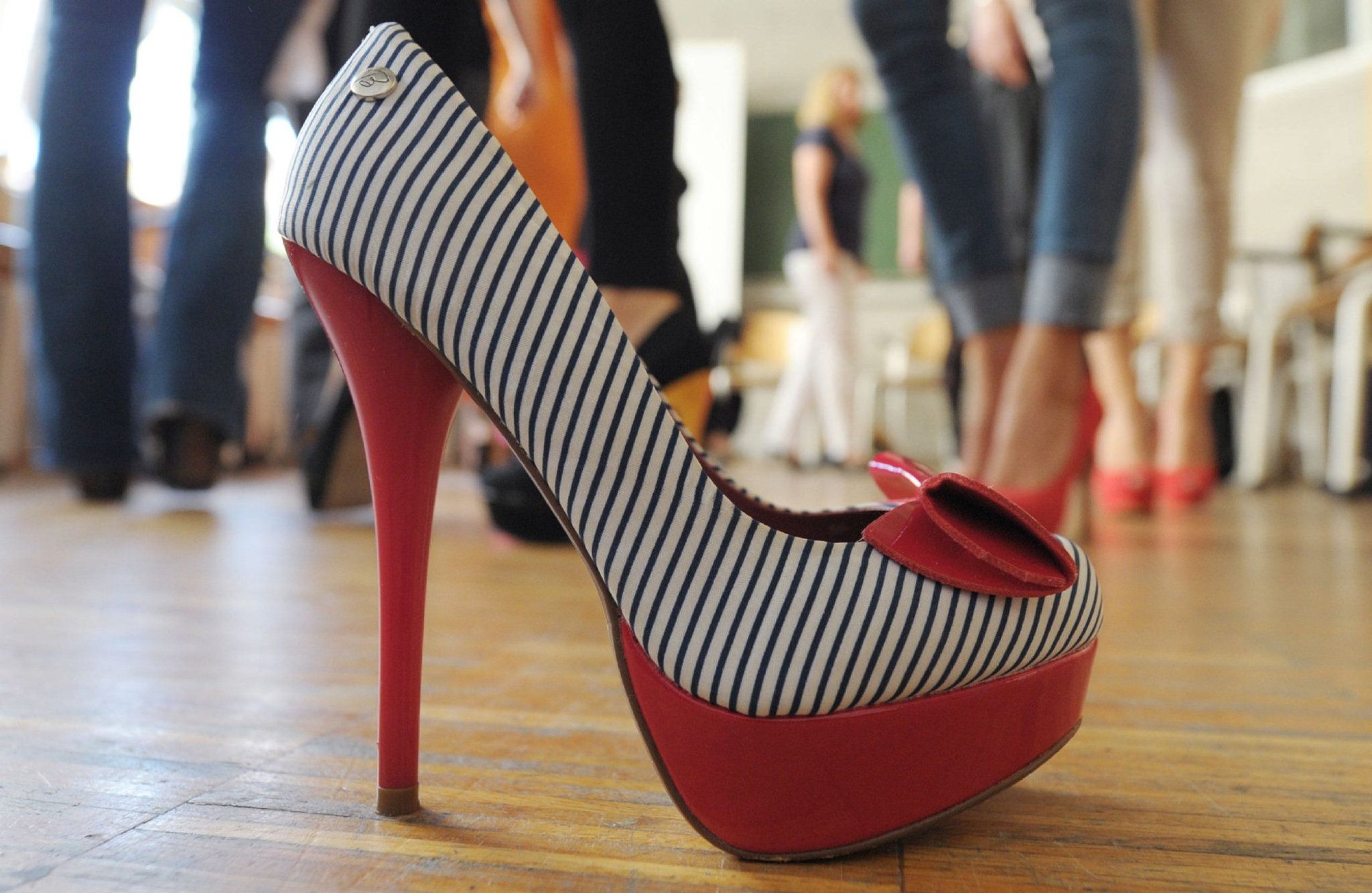 Der Diplom-Psychologe Michael Thiel erklärt, warum Frauen hohe Hacken ...