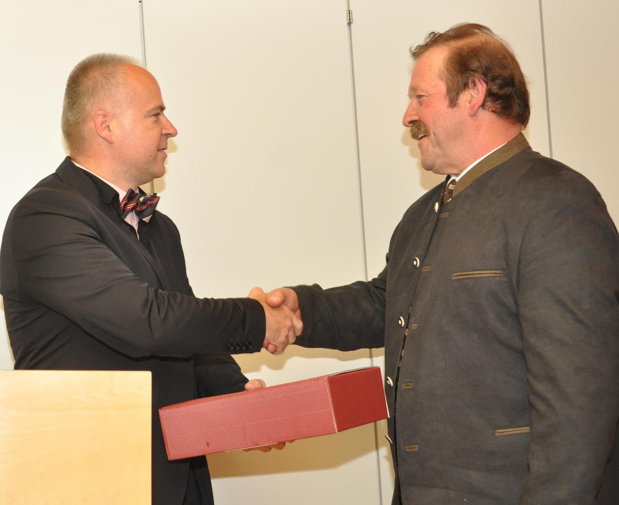 Albert Knab als Ortsvorsteher von Zell-Bechingen verabschiedet