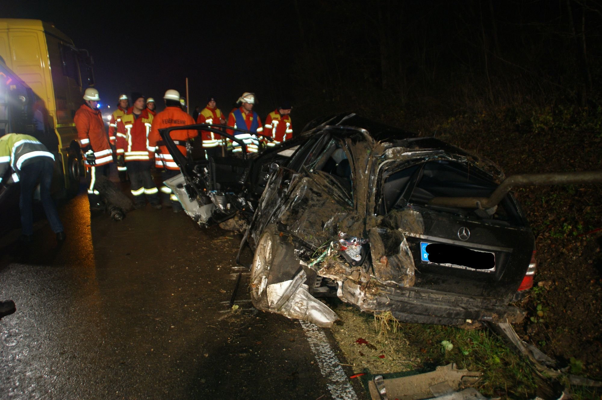 Auto überschlägt sich: 62-Jähriger stirbt