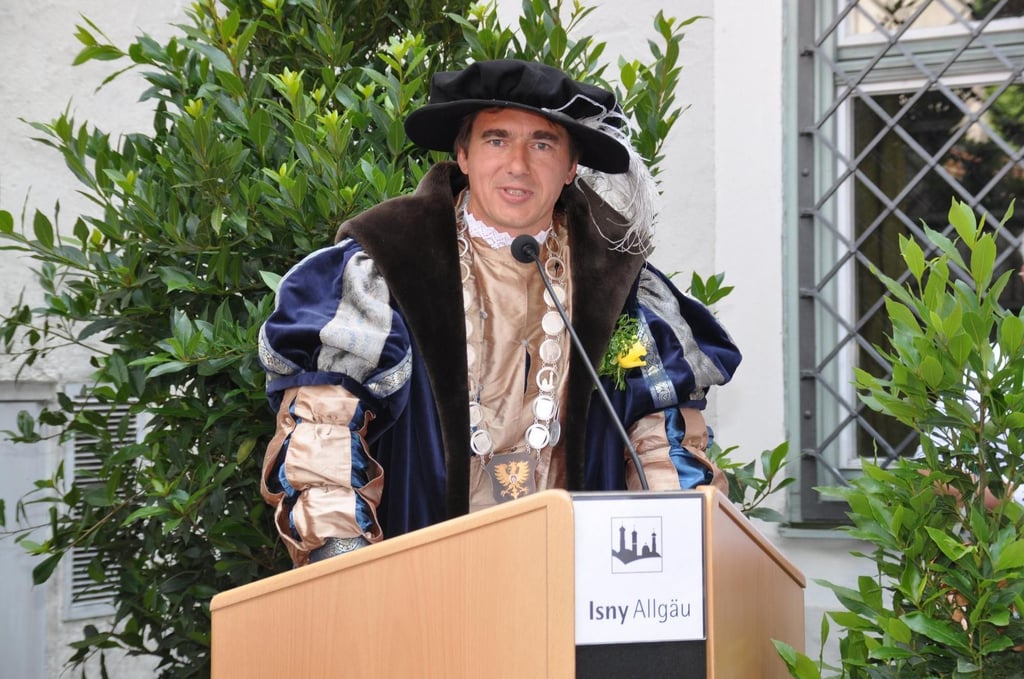 Ein Moment des stillen Gedenkens für Josef Epp und Franz-Josef Seitz