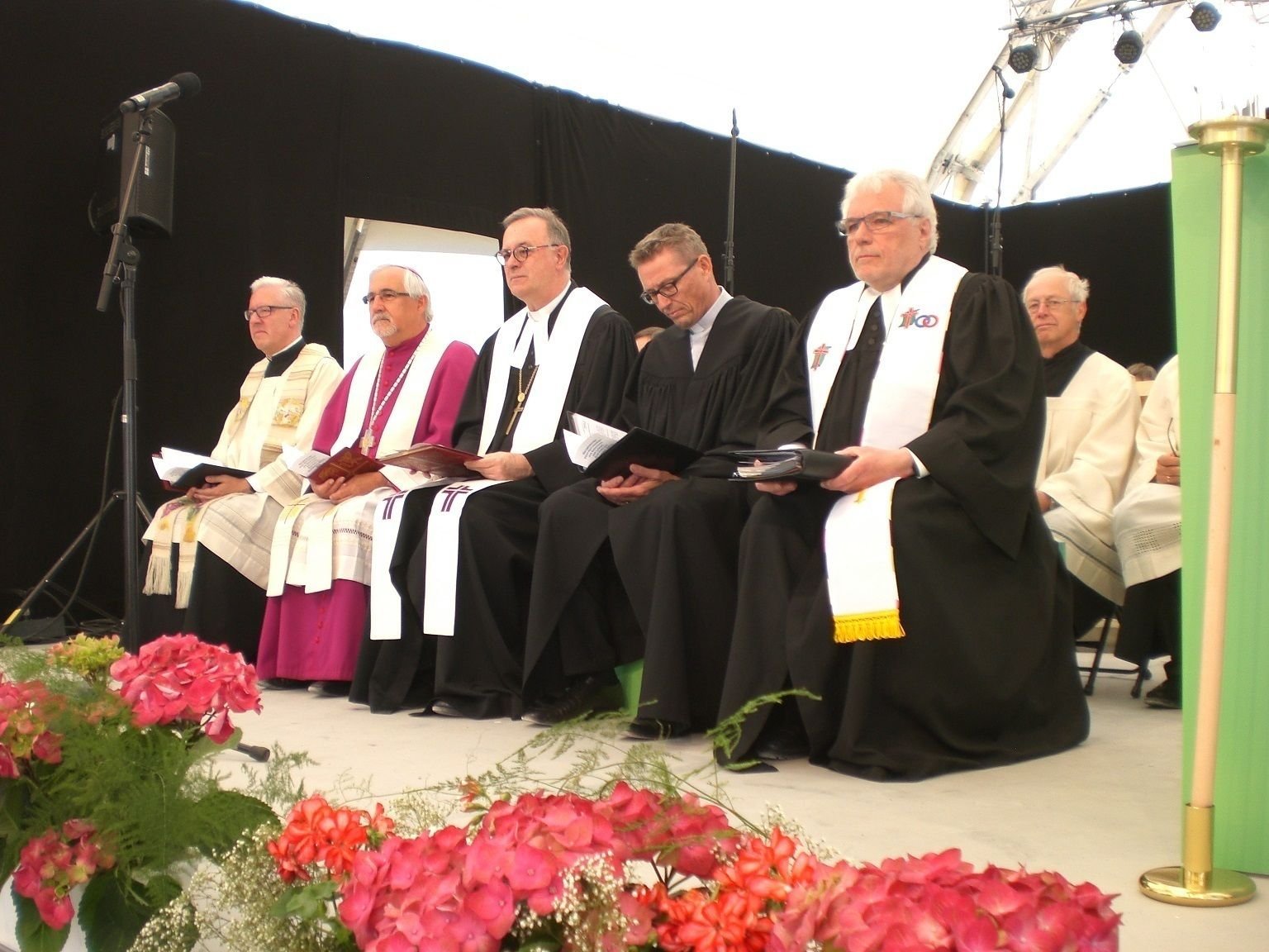 Bischöfe geben Gartenschau den Segen