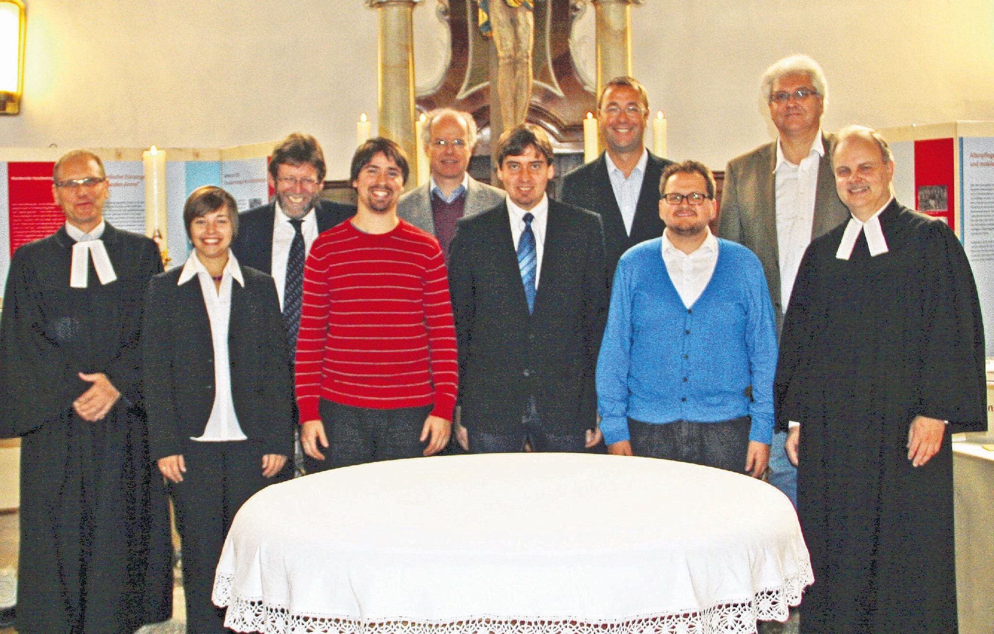 Vier neue Vikare treten ihren Dienst im Kirchenbezirk an