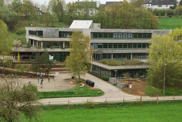 Die größte Realschule der Stadt feiert 50. Geburtstag