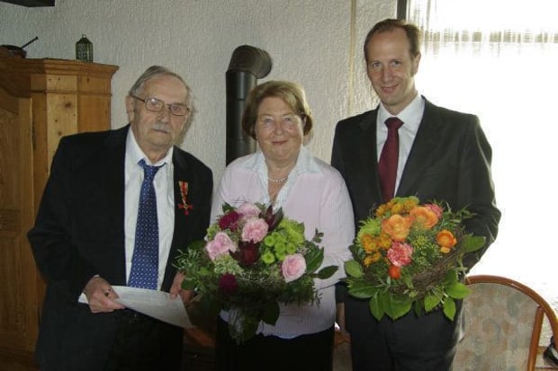 Manfred Hepperle erhältdas Verdienstkreuz