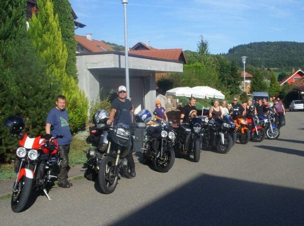 1800 Motorrad-PSdonnern durch Talheim
