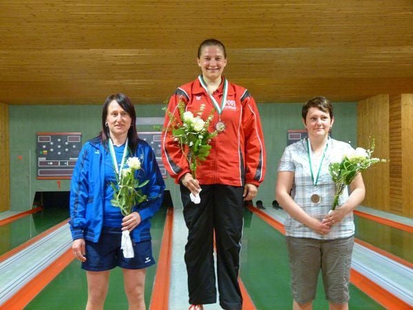 Caroline Zech holt sich Bezirksmeistertitel