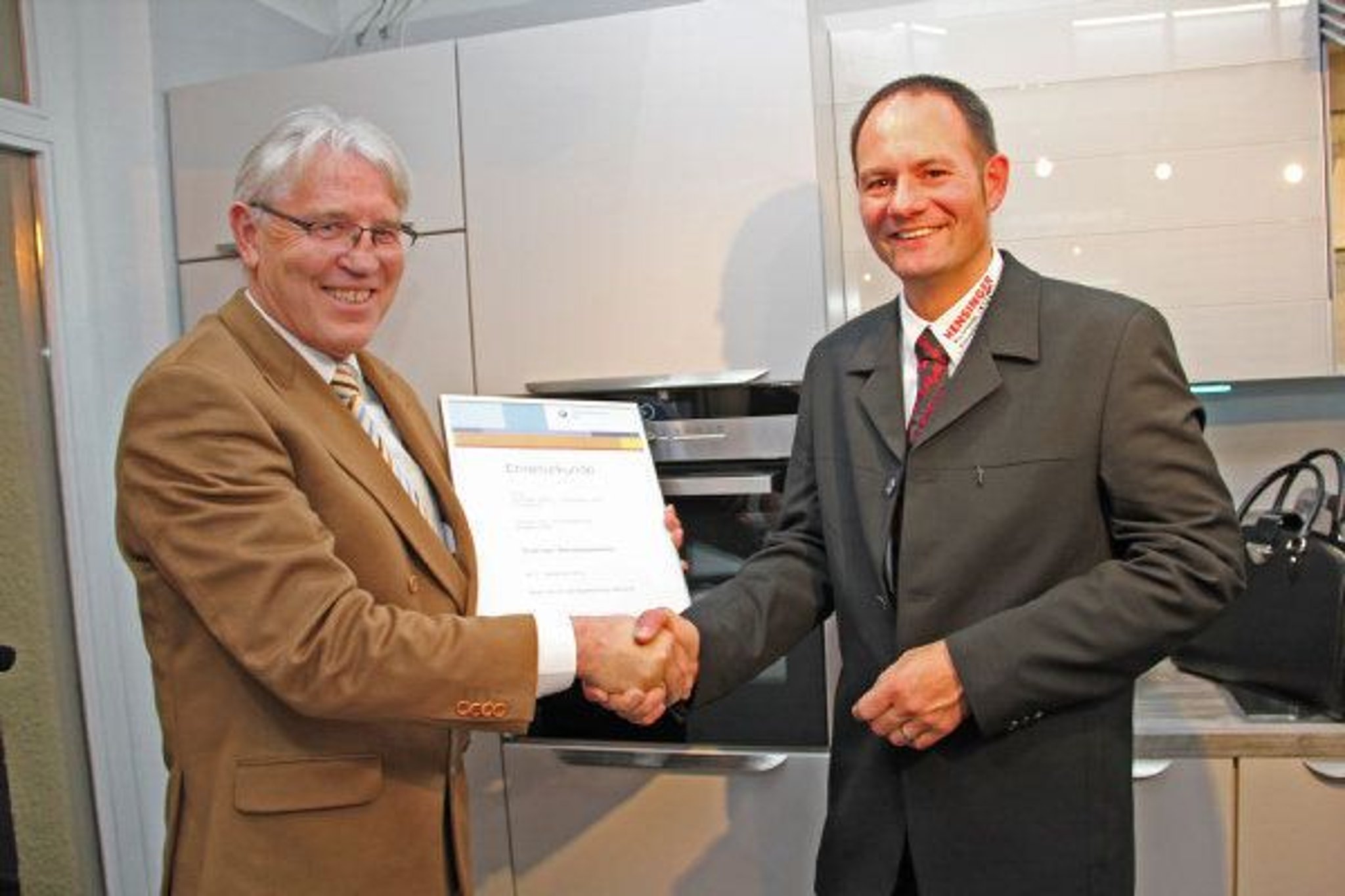 Viele feiern mit derFirma Hensinger