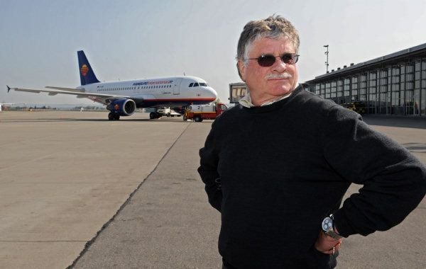 "Mister Flughafen" Hans Weiss übergibt das Steuer