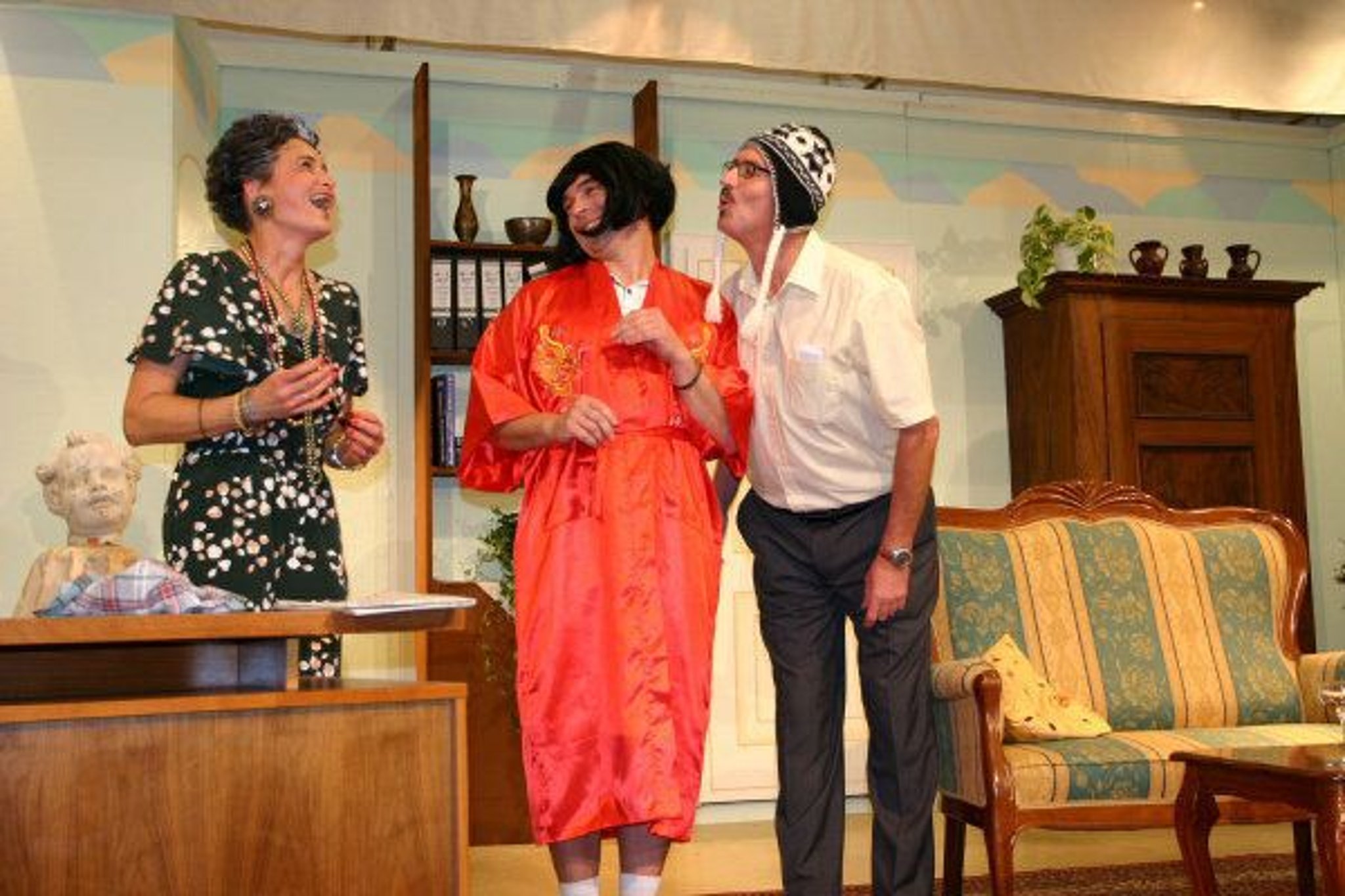 Besuch der Tante macht alle verrückt