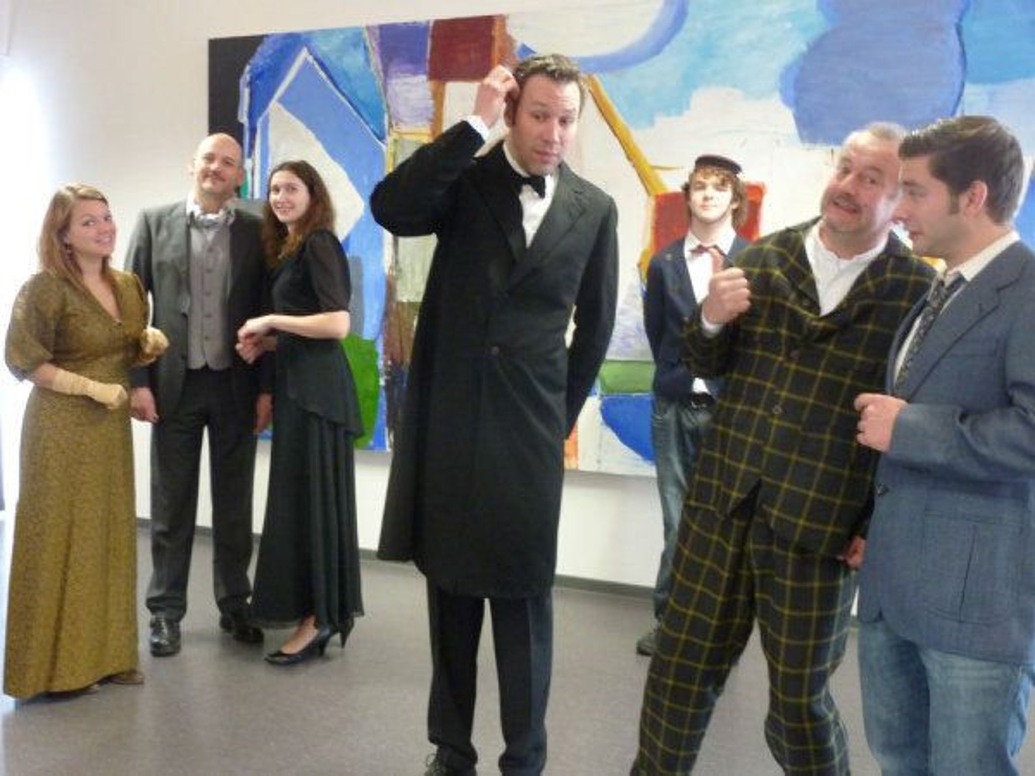 Drei Männer im Schnee sorgen für Verwechslung