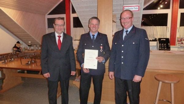 Joachim Erhard ist weitere fünf Jahre Kommandant