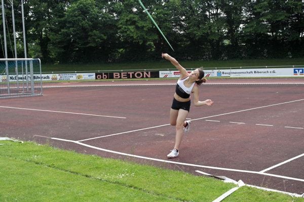 Lisa Rößler führt Bestenliste im Speerwerfen an