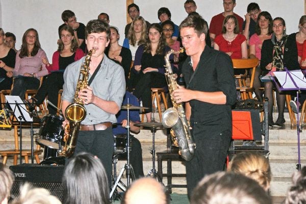 Niklas Freund und Manuel Scharf entfesseln die Begeisterung des Publikums