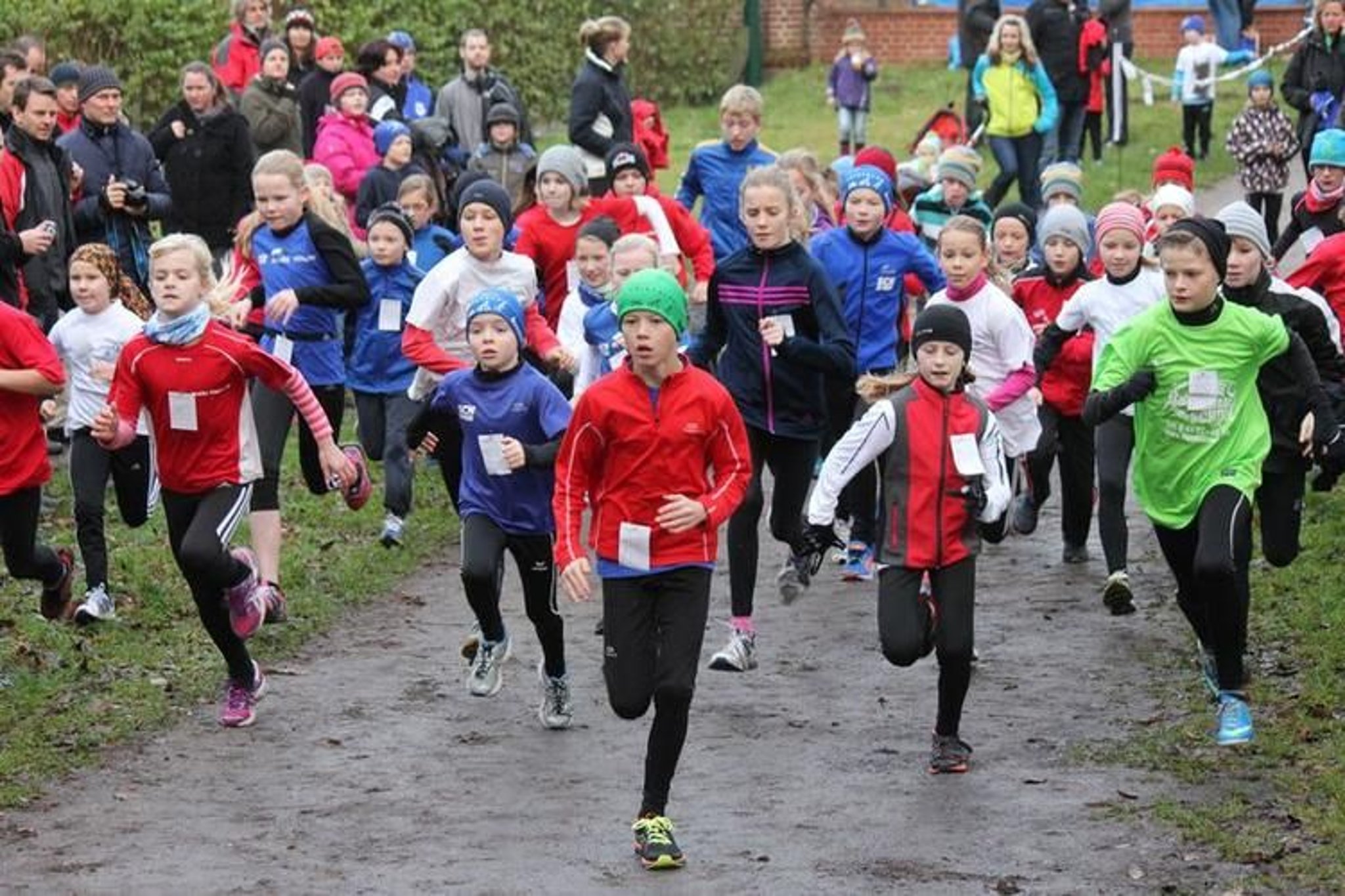 Matsch-Rennen zum Finale